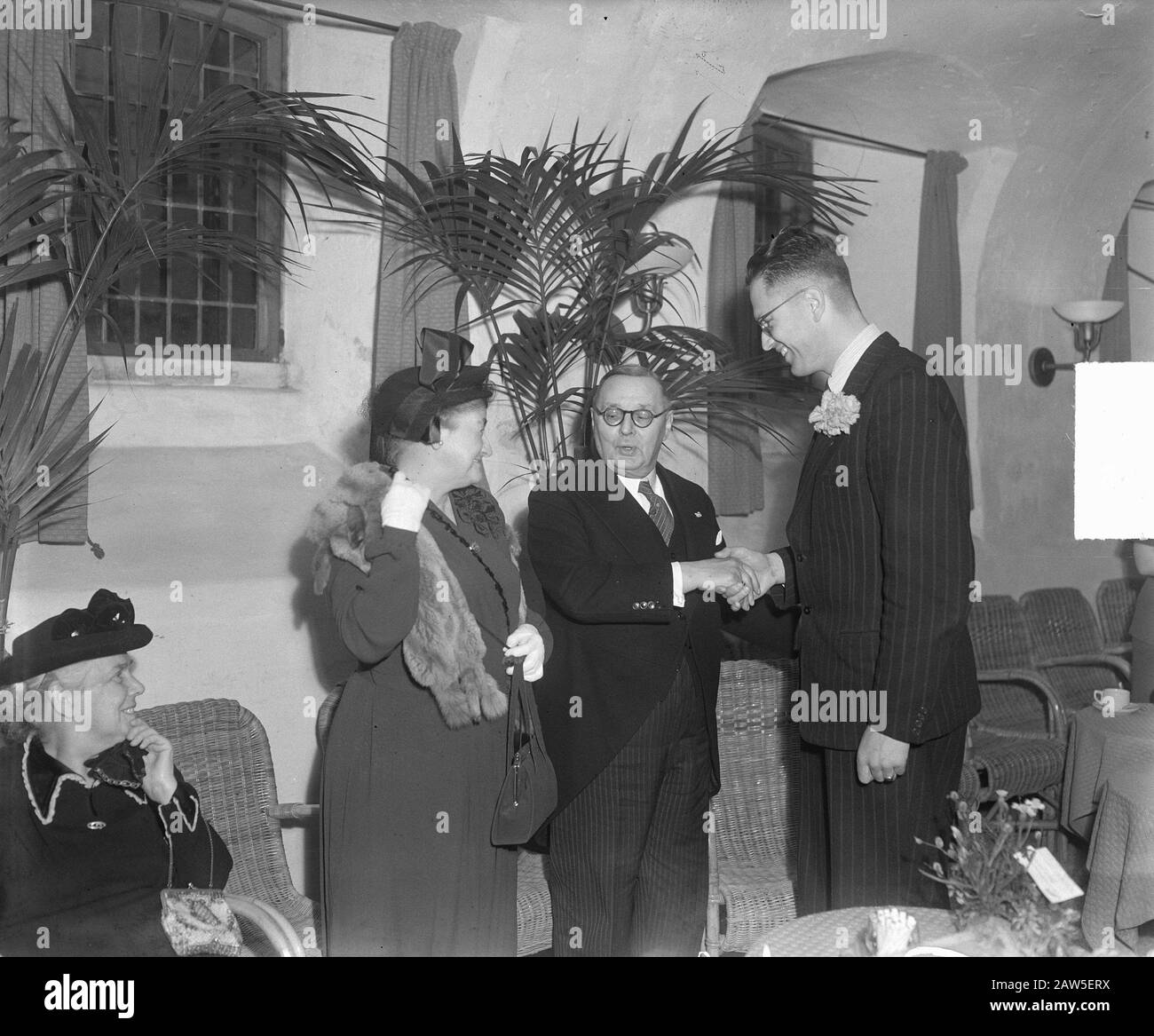 Prof. Dr. J. Veraart 40 years doctor Date: April 28, 1950 Keywords ...