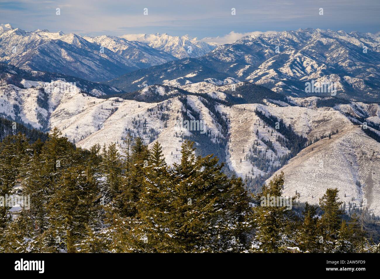 North Cascades Covered In Snow Stock Photo - Alamy