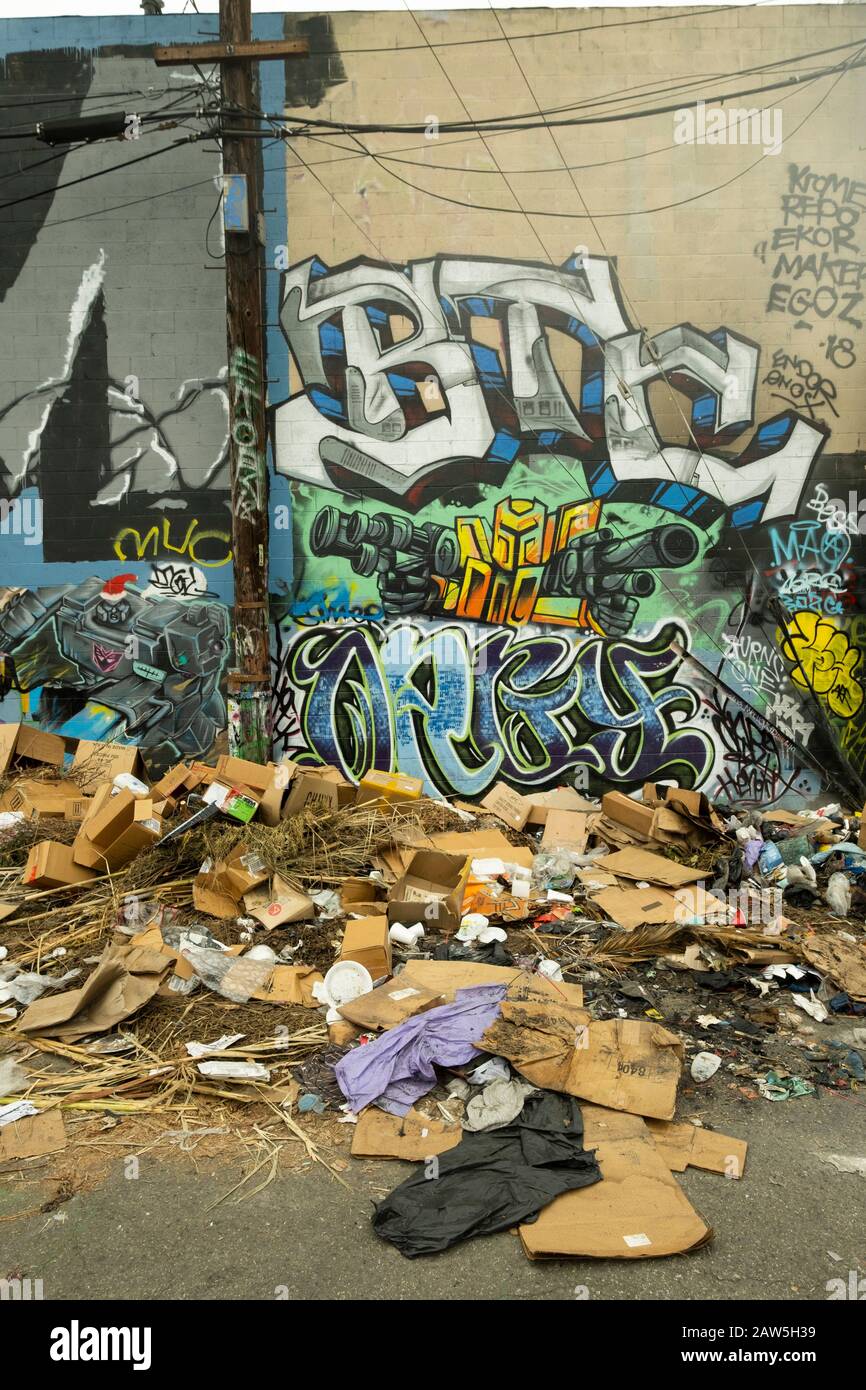 Urban Blight, near 10 Freeway, Maple exit. Los Angeles, California, USA ...