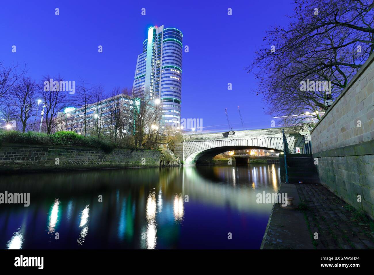 Leeds tallest buildings hi-res stock photography and images - Alamy