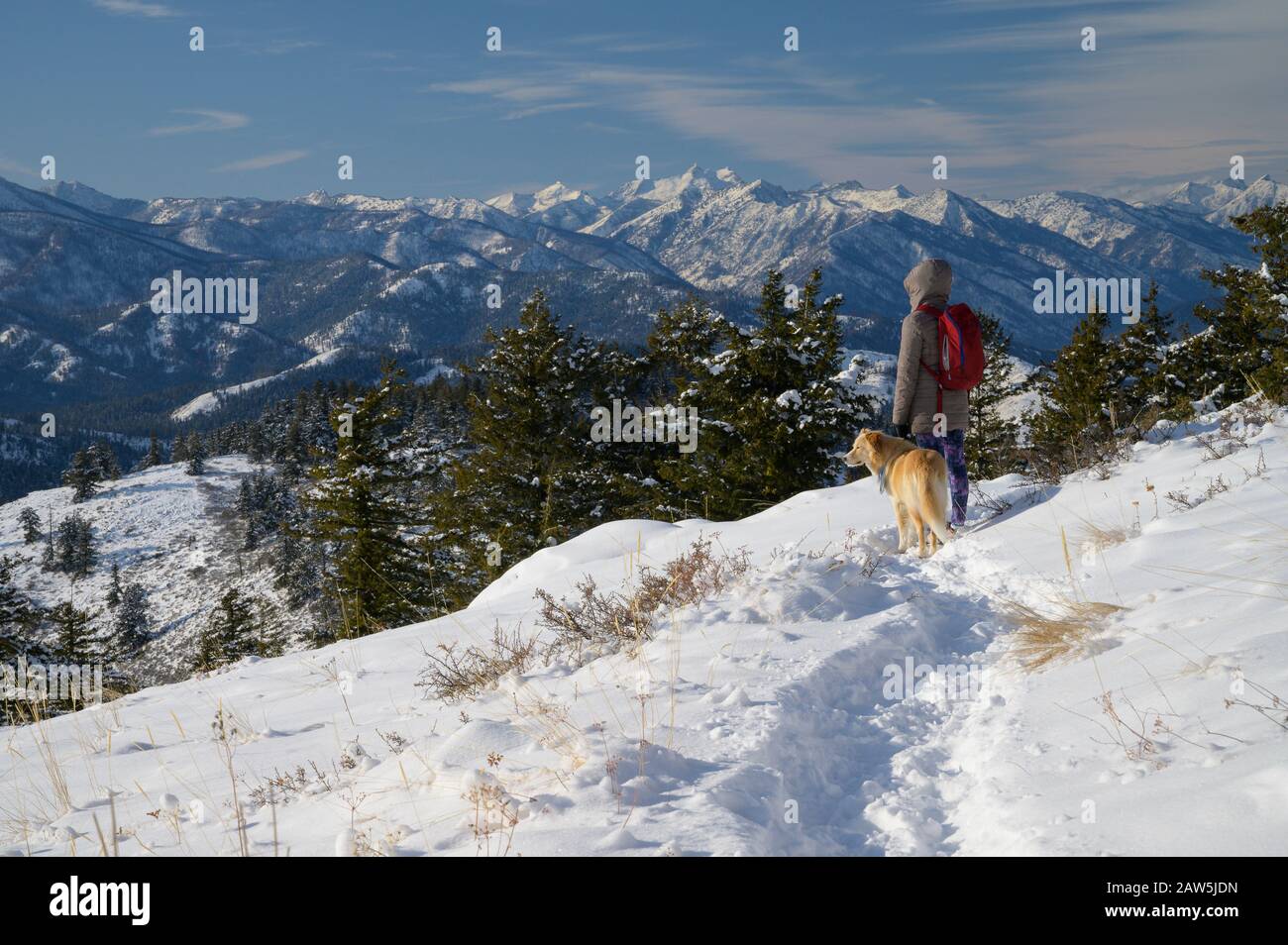 The distant mountains hi-res stock photography and images - Alamy