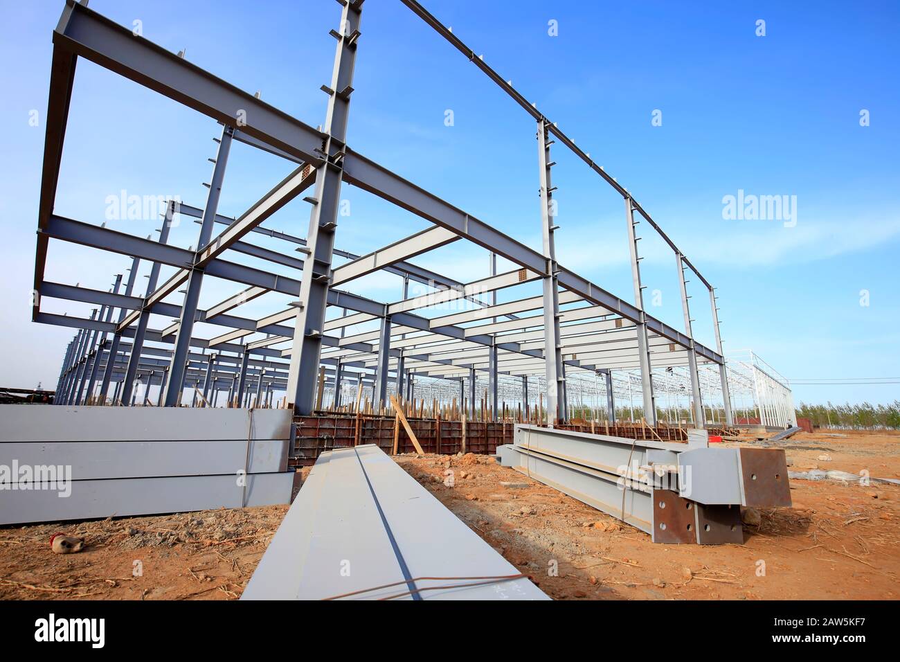 Steel frame structure Stock Photo - Alamy