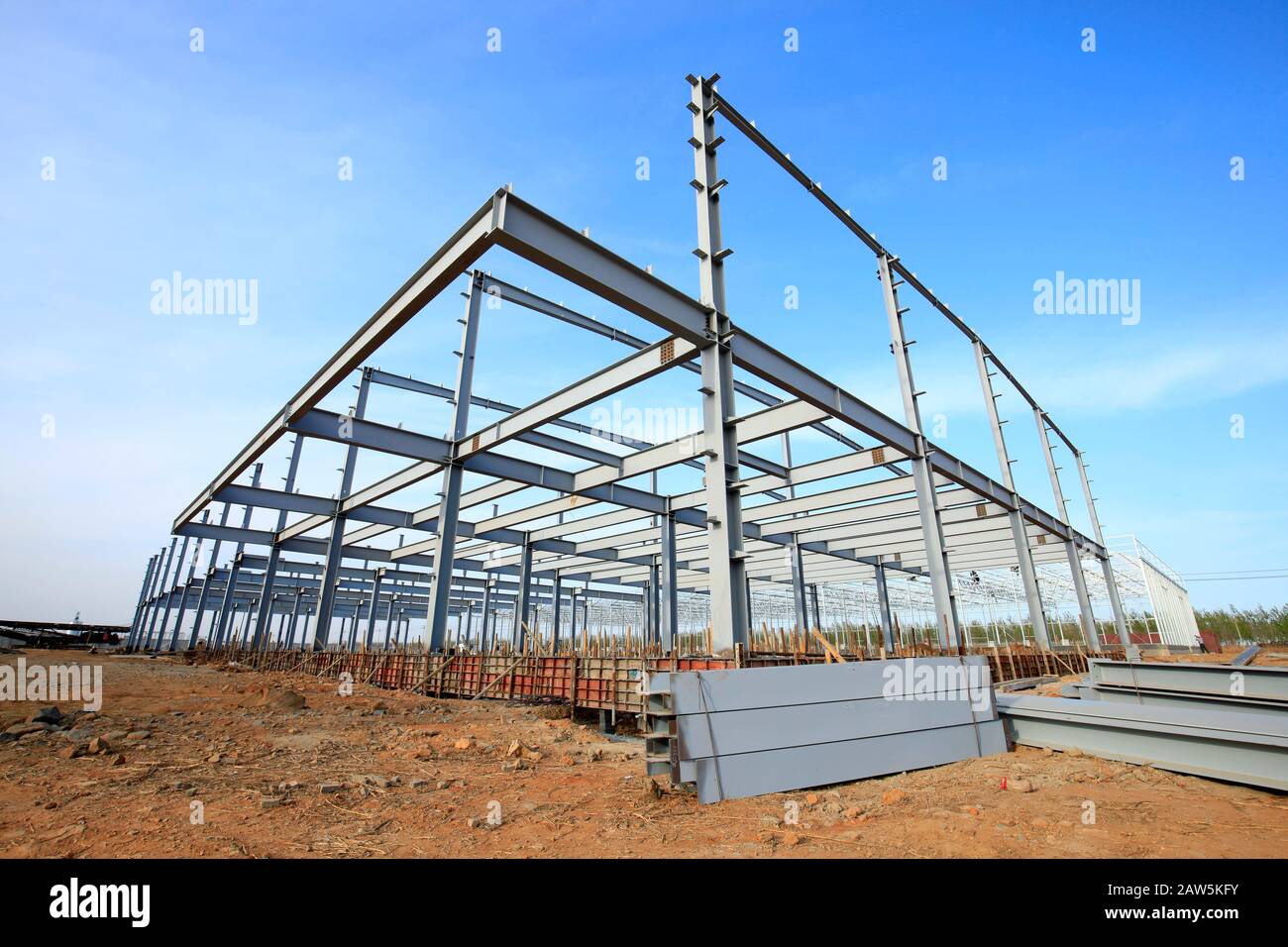 Steel frame structure Stock Photo - Alamy