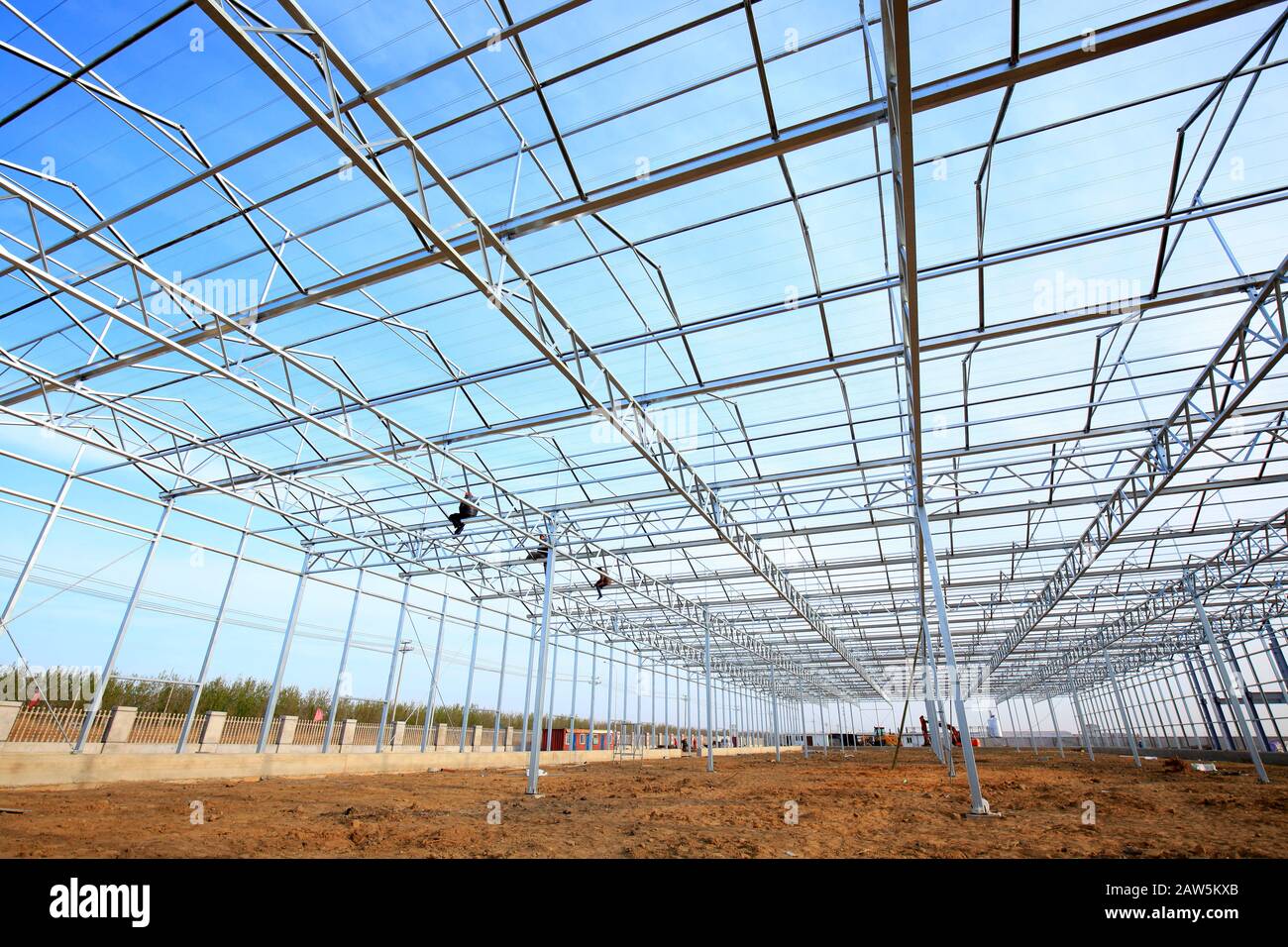 Steel frame structure Stock Photo - Alamy