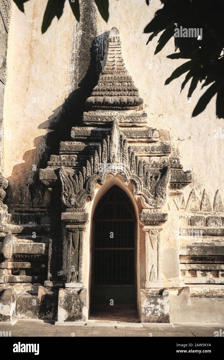 Thatbyinnyu temple in bagan hi-res stock photography and images - Alamy