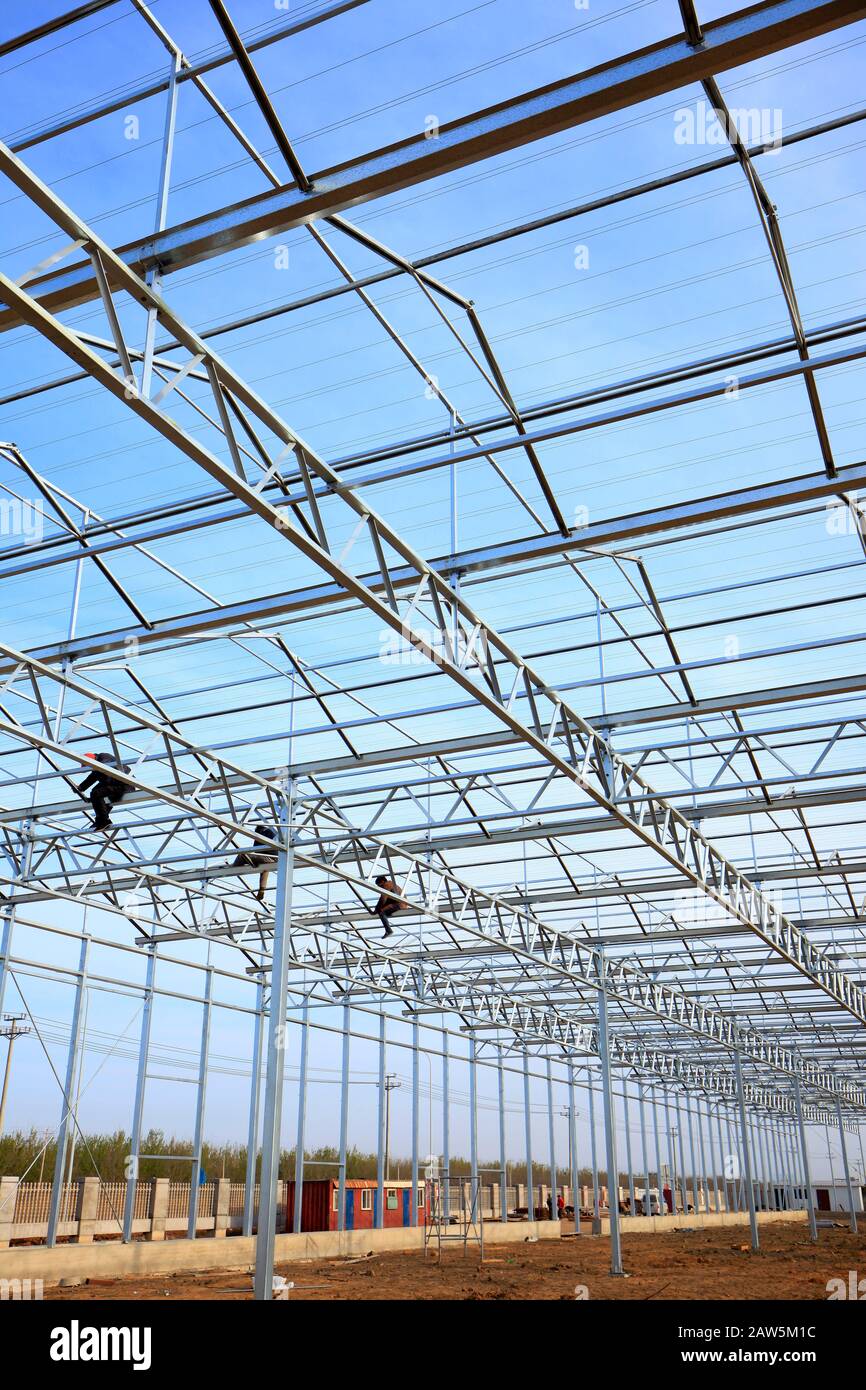 Steel frame structure Stock Photo - Alamy