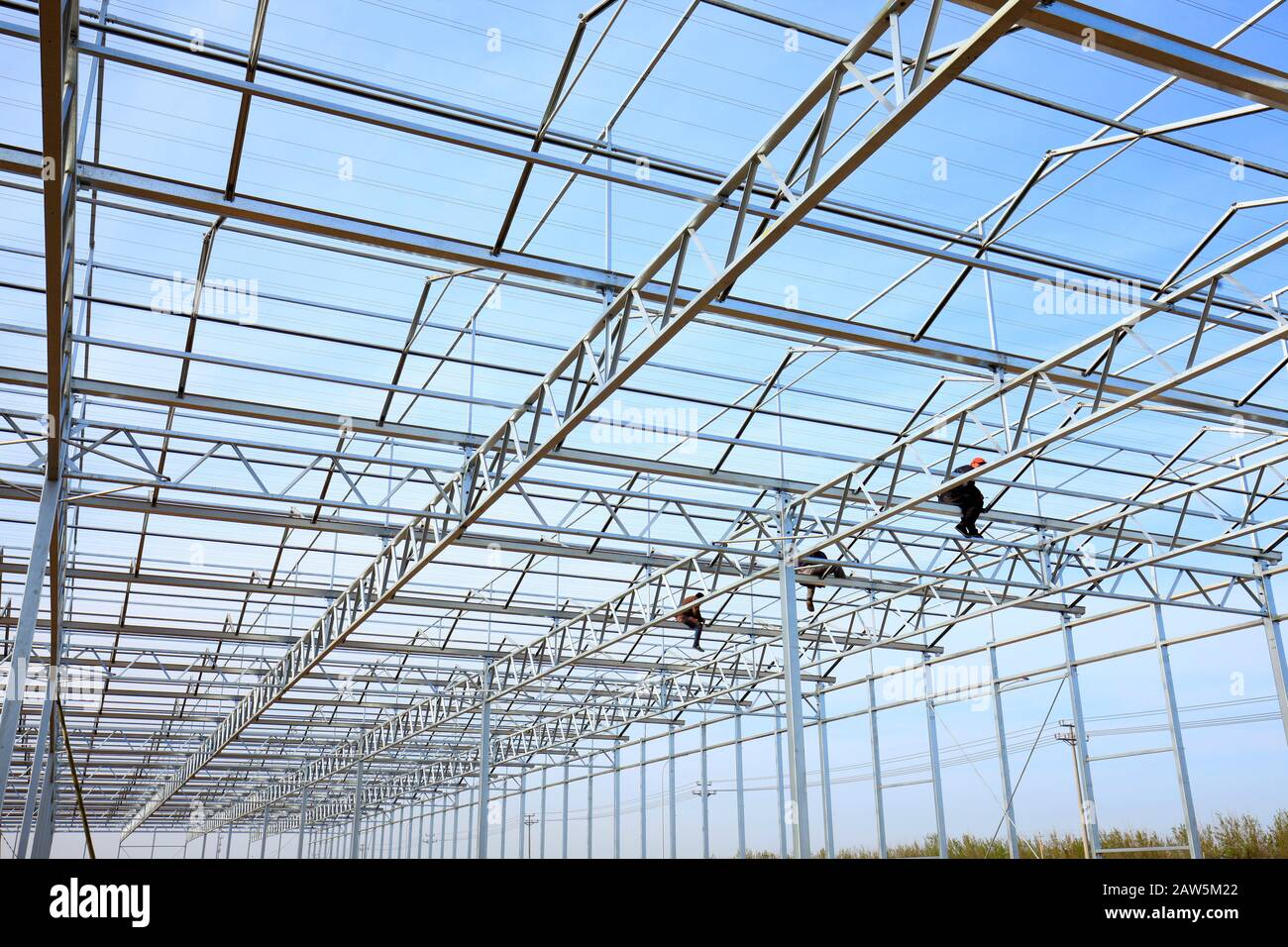 Steel frame structure Stock Photo - Alamy