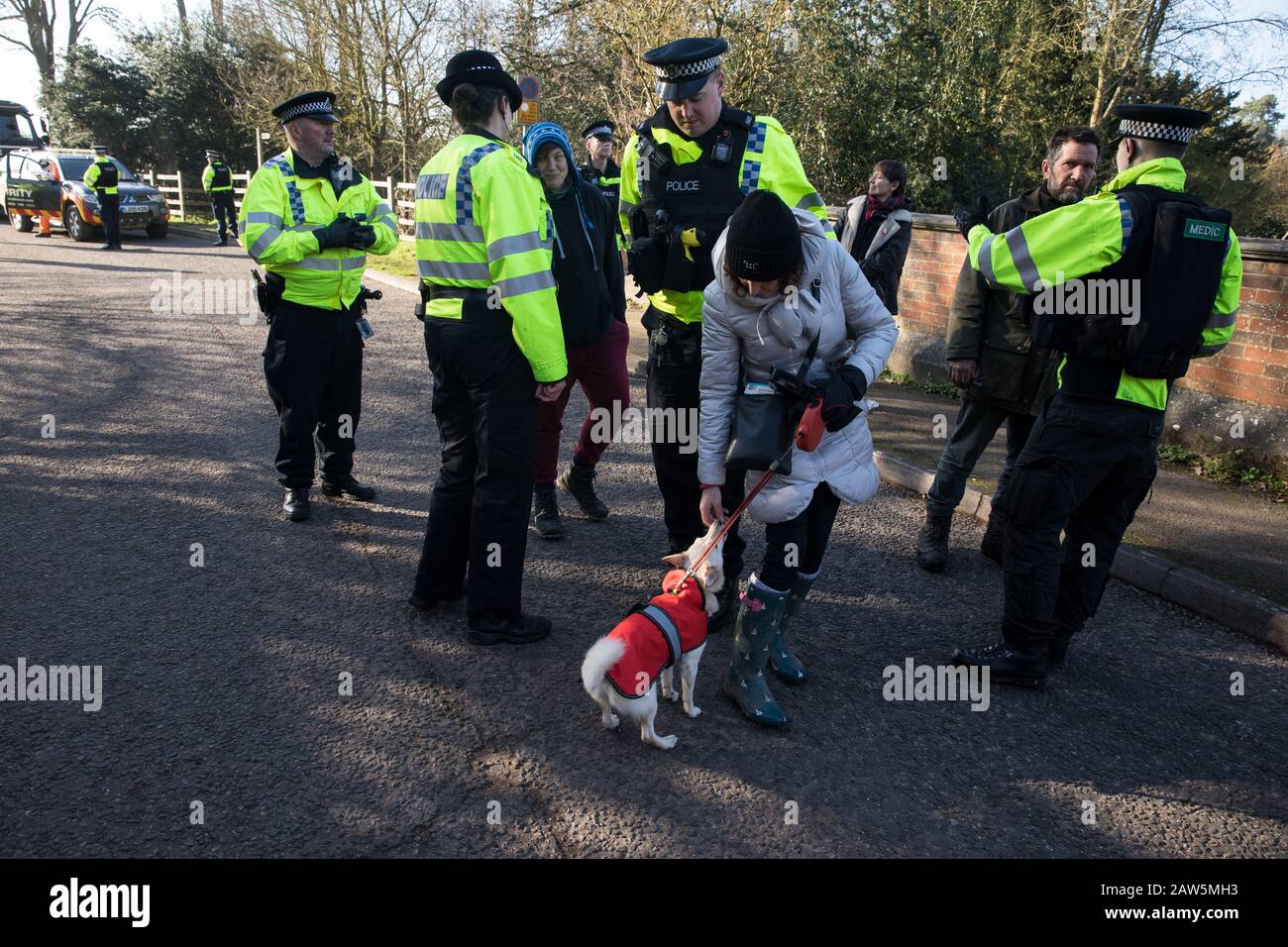 Kingdom environment officer litter hi-res stock photography and images ...