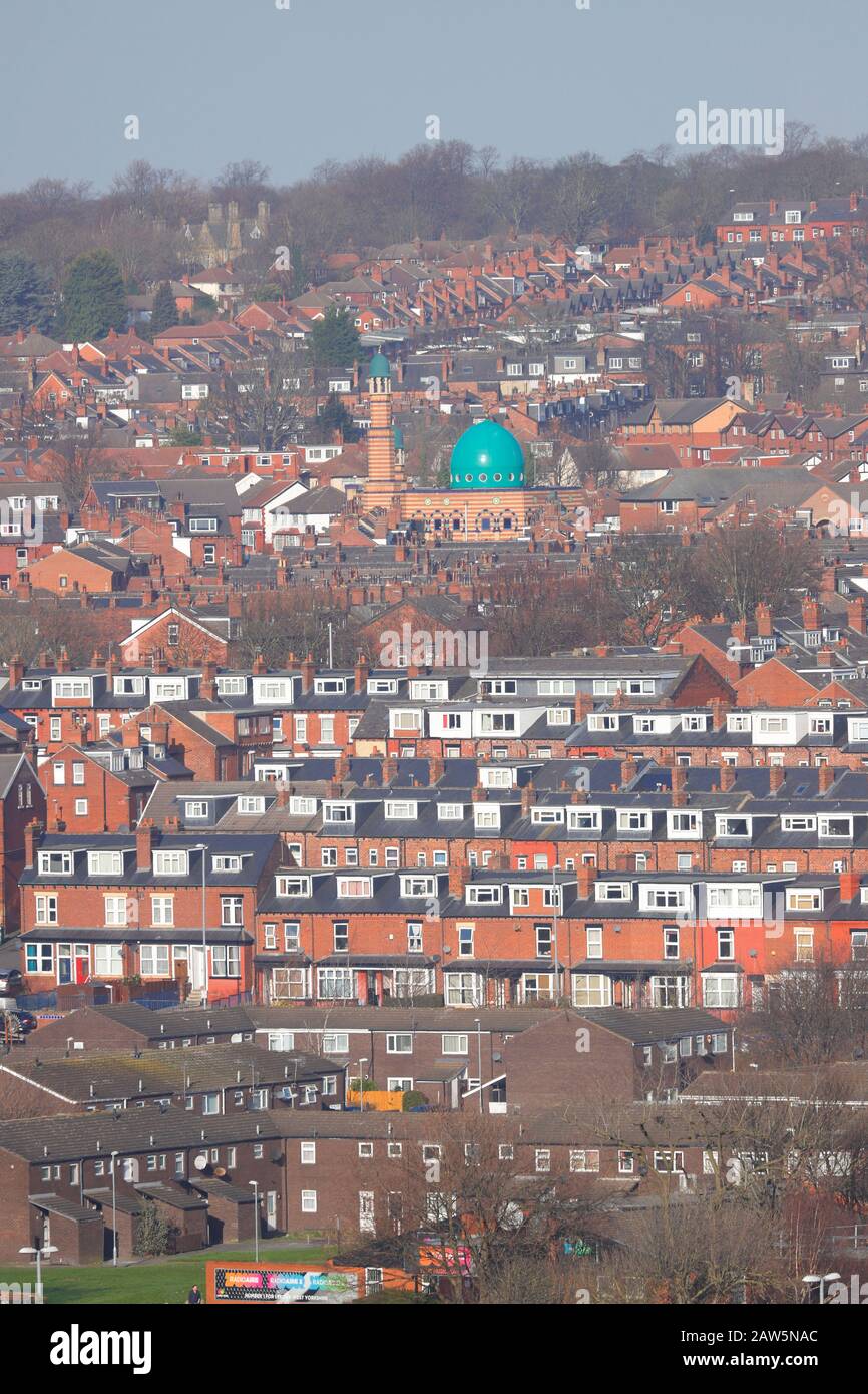 Makkah Mosque is surrounded by houses in Burley,Leeds Stock Photo - Alamy