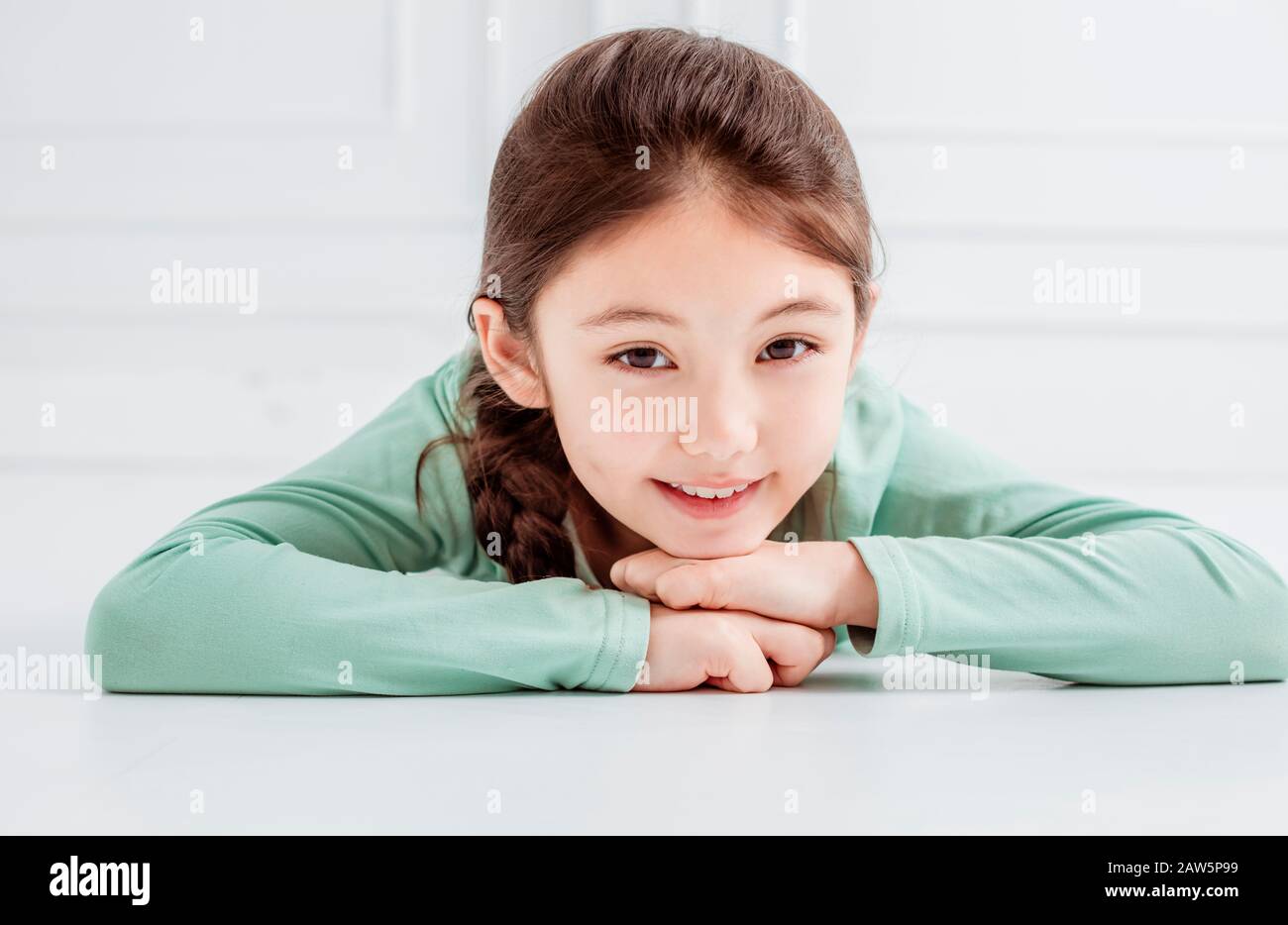 Beautiful smile of child hi-res stock photography and images - Alamy