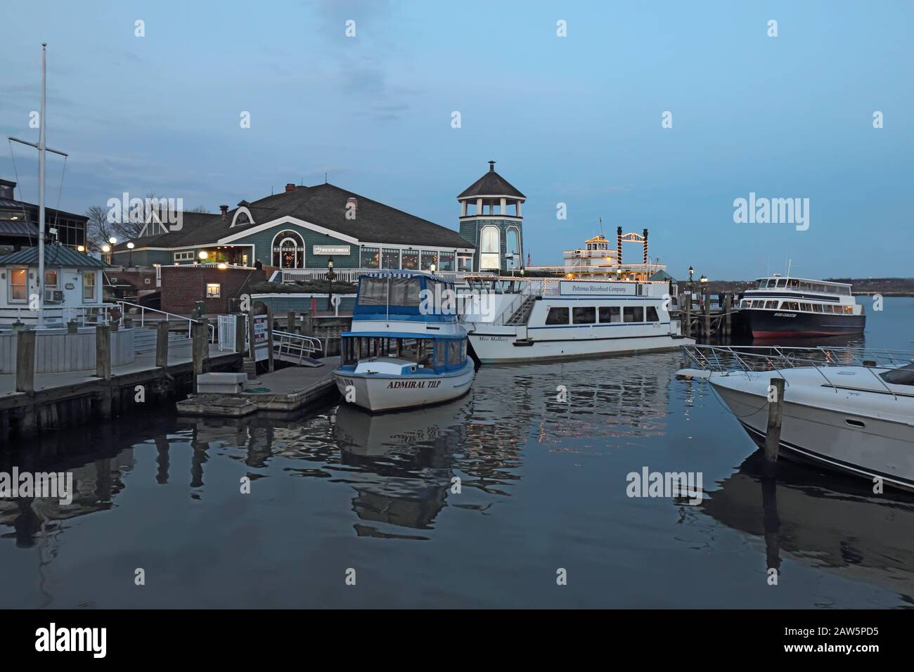 Alexandria virginia waterfront hi-res stock photography and images - Alamy