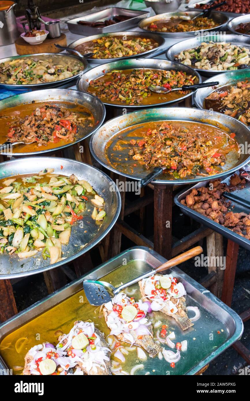 Stall thai hi-res stock photography and images - Alamy