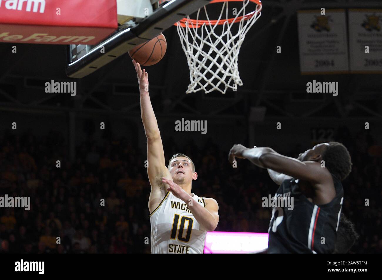 Wichita, Kansas, USA. 06th Feb, 2020. Wichita State Shockers guard Erik ...