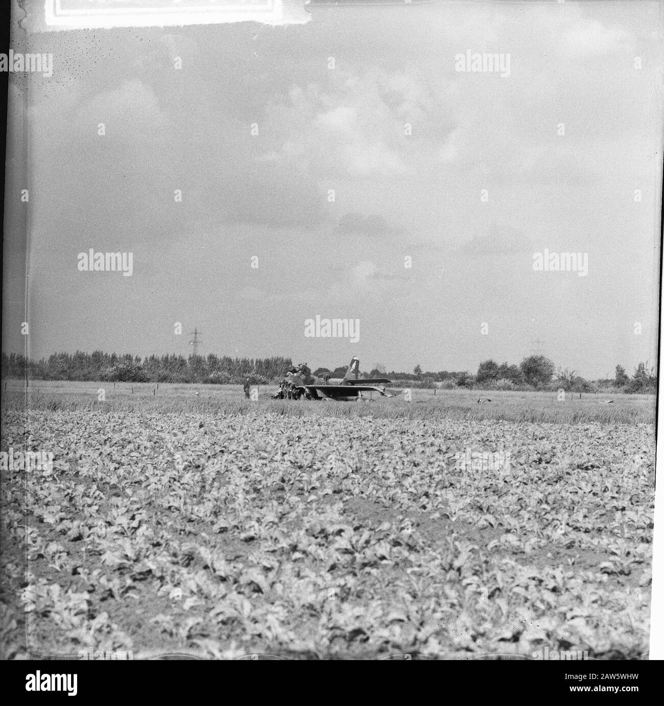 Fighter jet crash Black and White Stock Photos & Images - Alamy