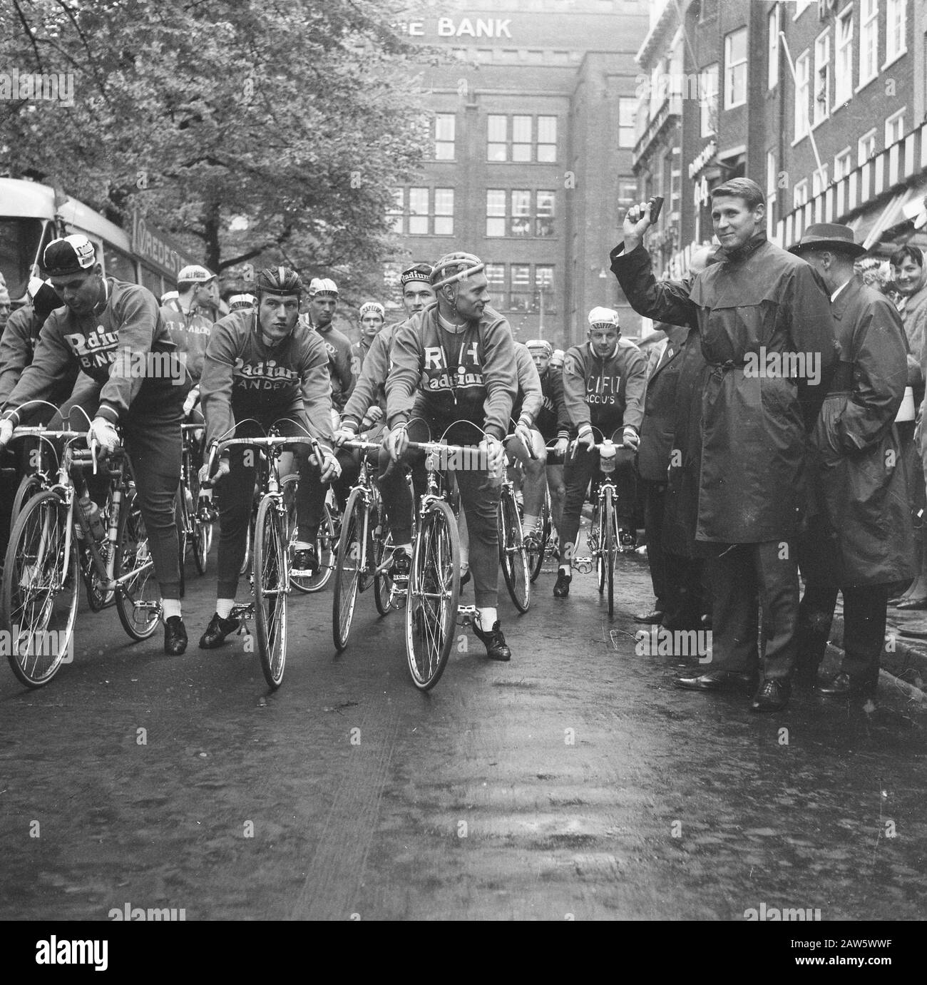 Olympia Tour, Peter Post and Henk Nijdam Date: May 25, 1962 Keywords ...