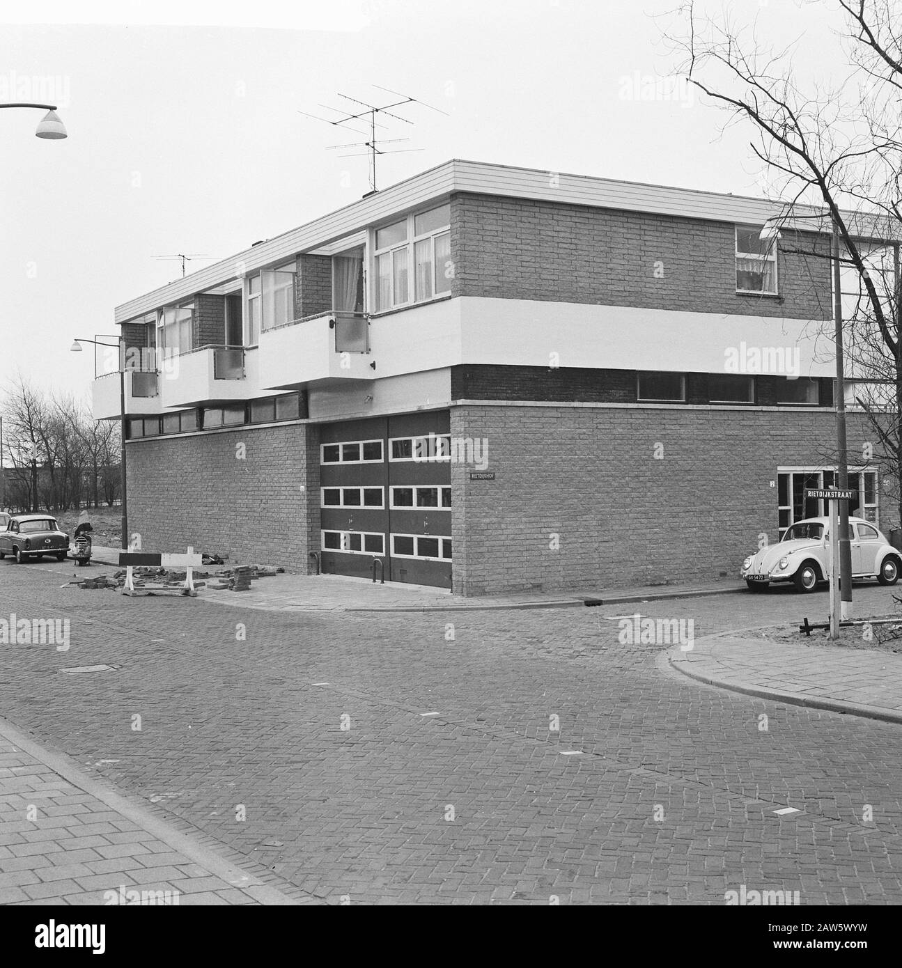 New roteb building hi-res stock photography and images - Alamy