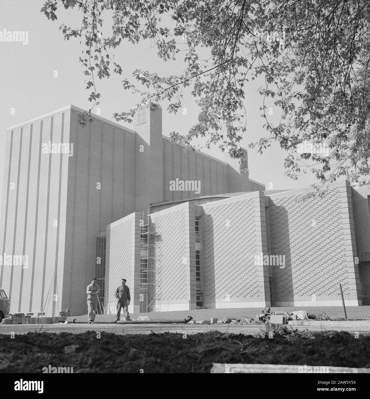 New theater in Eindhoven, interiors and exteriors of theater Date ...