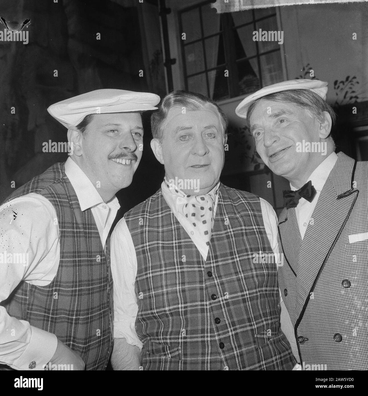 Musical No No Nanette Carre, v.l.n.r. Joop Doderer, Johan Map and ...