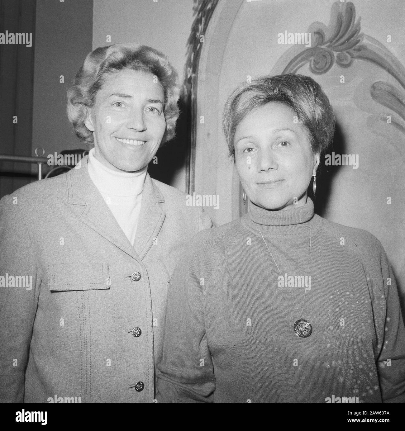 1965 songs hi-res stock photography and images - Alamy