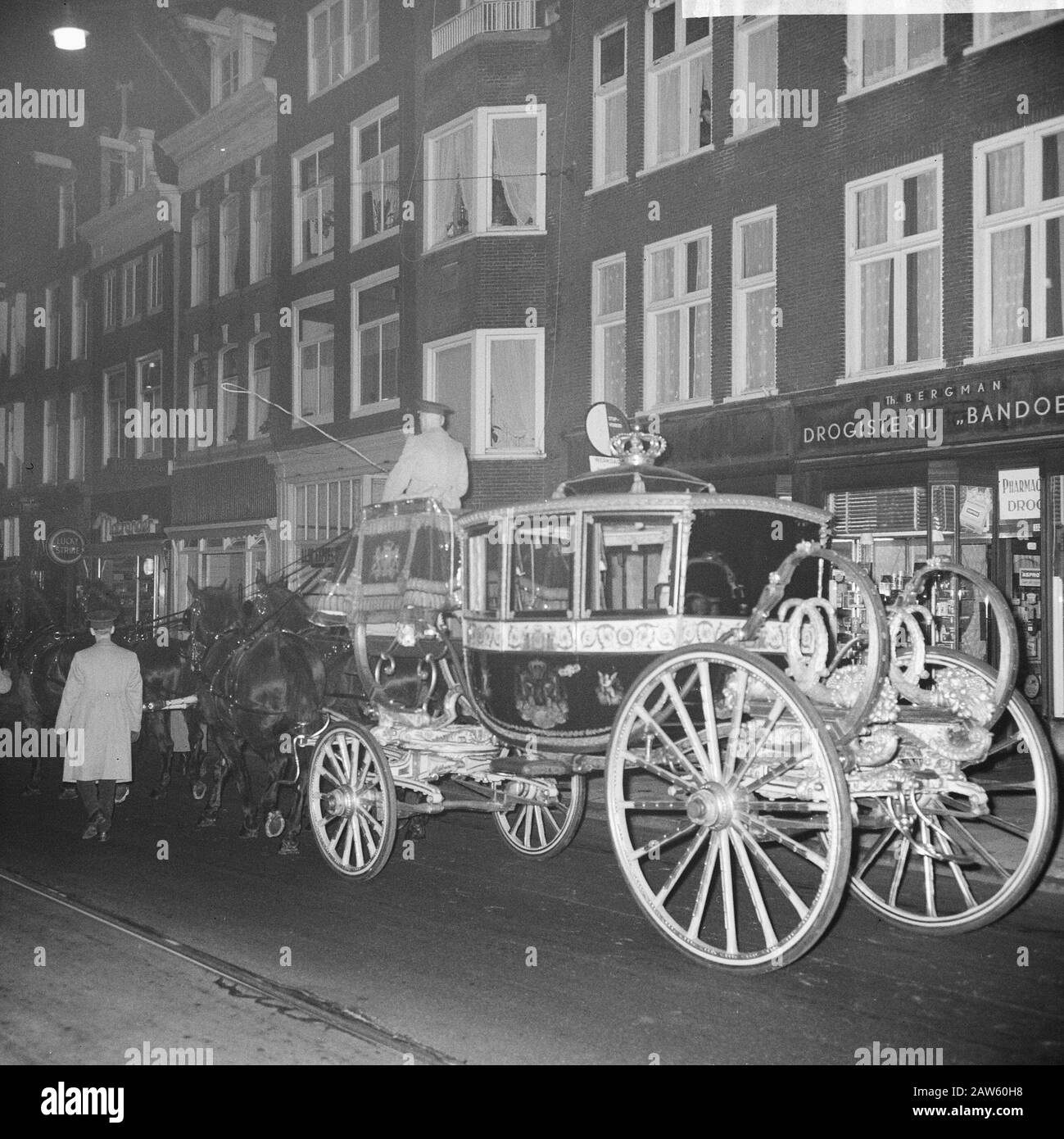 Test drive golden coach hi-res stock photography and images - Alamy