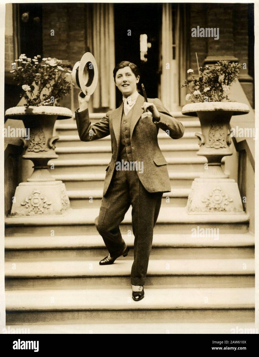 1914 , GREAT BRITAIN :The British musical comedy actress DOROTHY WARD ...