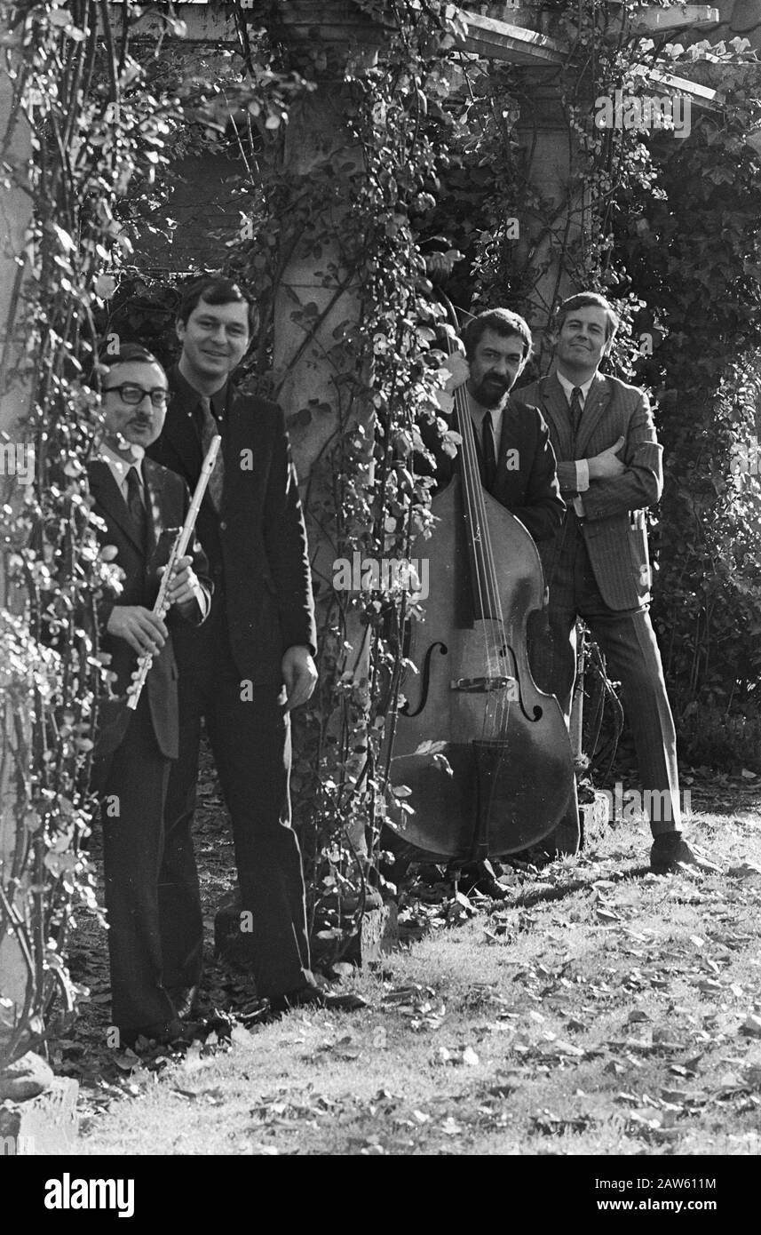 Quartet in Raymond Guiot for the impromptu. Raymond Guiot, Daniel ...