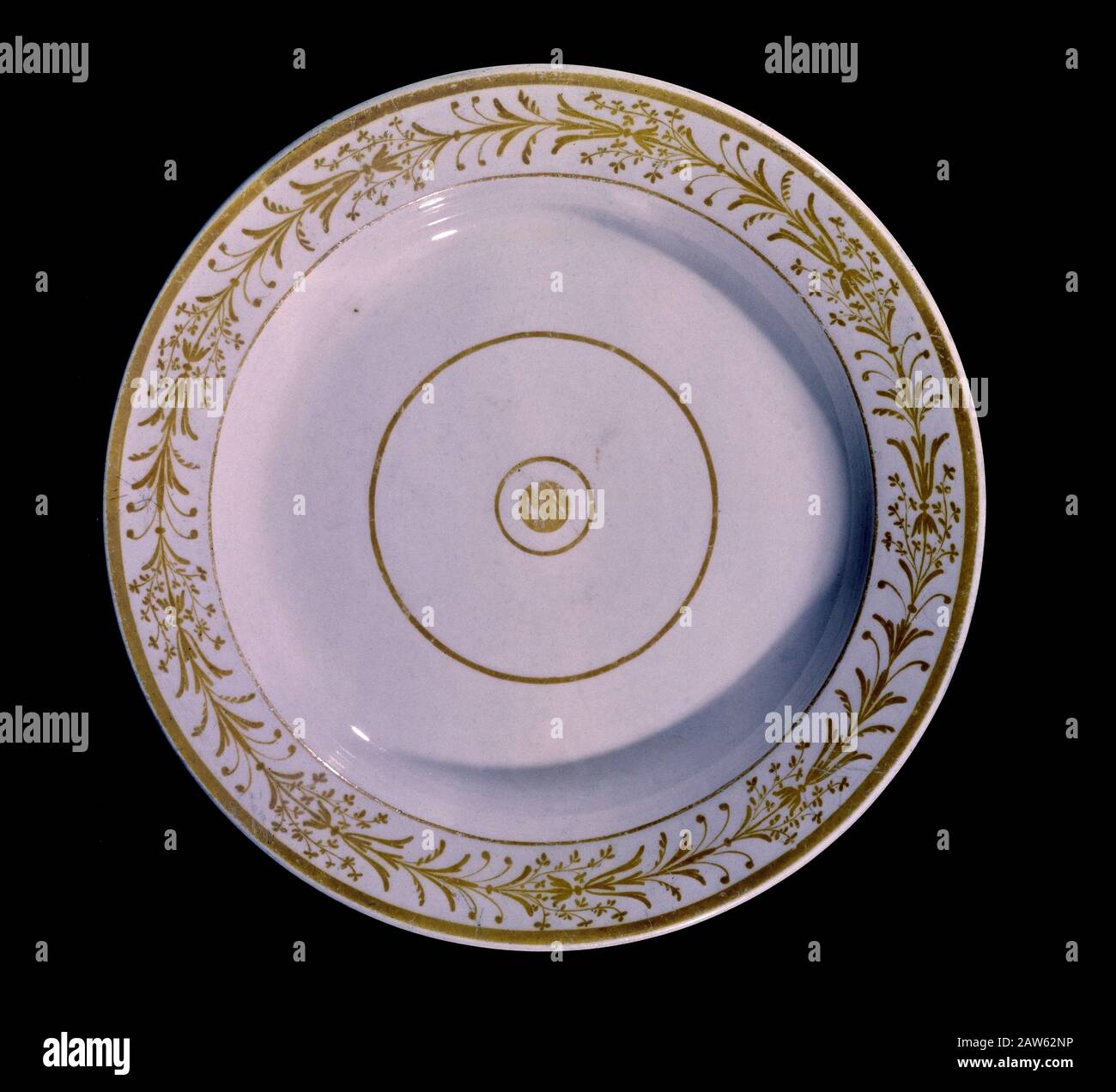 CERAMICA POPULAR DE ALCORA S XVIII-PLATO Stock Photo - Alamy