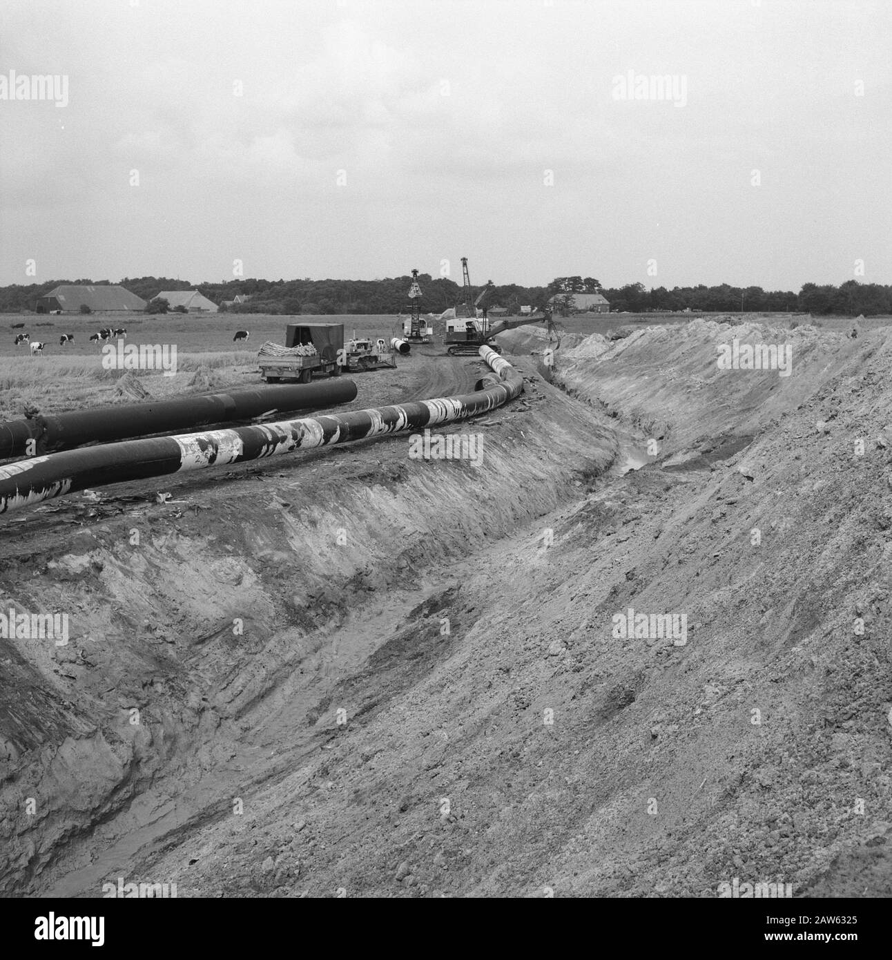 npc, pipelines, charts, anchor trucks, dams, pipe sleeves Date: 1965 ...