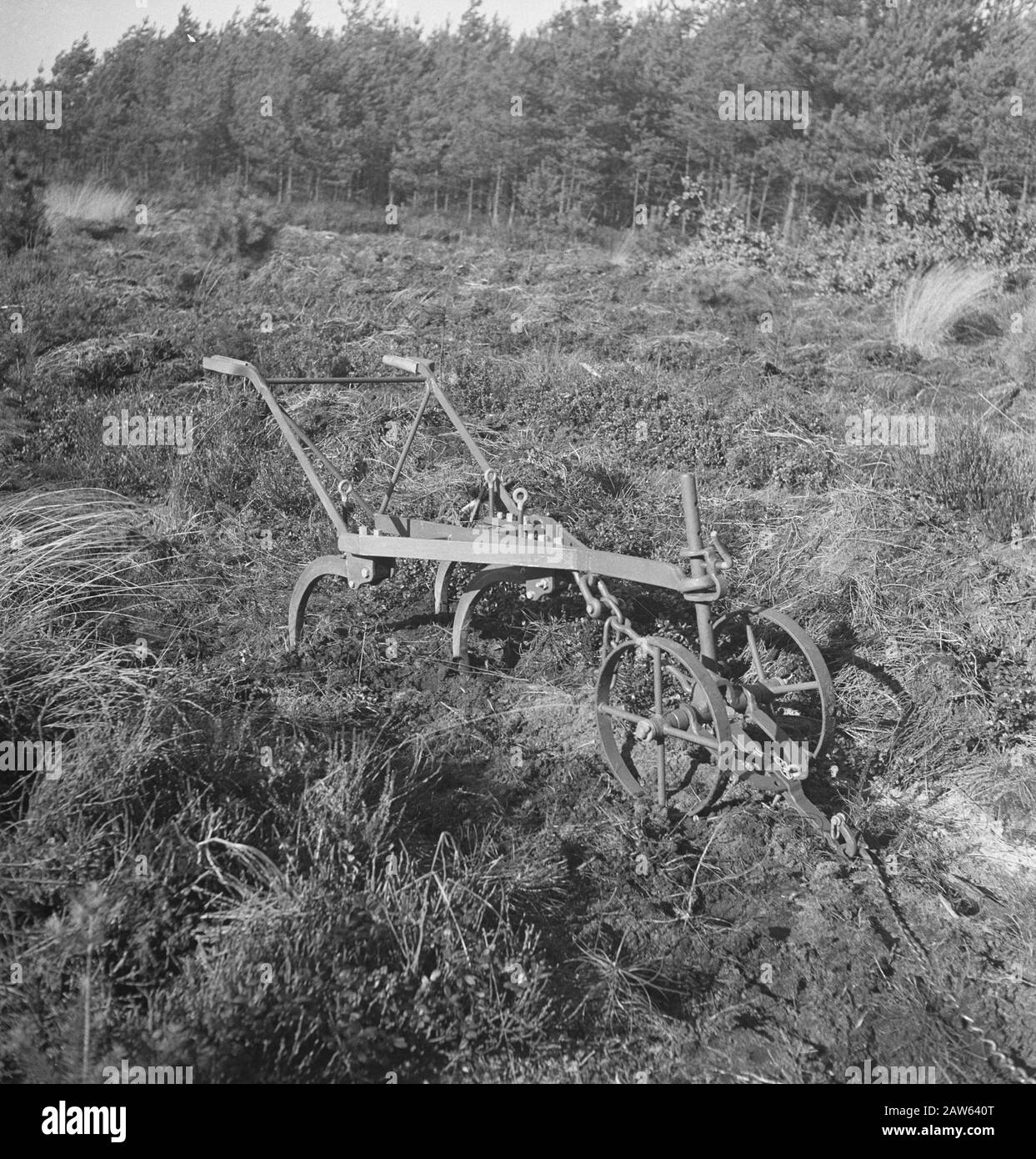 plowing Date: undated Keywords: plowing Stock Photo - Alamy