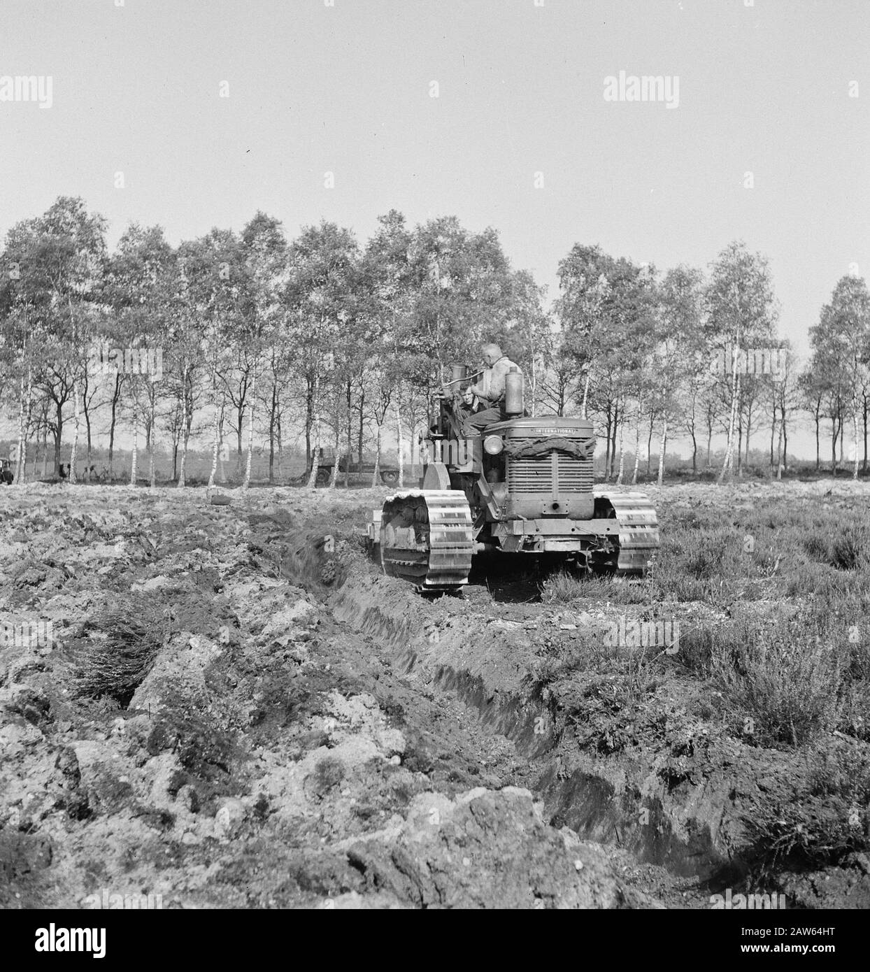 Agricultural machinery, equipment, labor, work Date: undated Keywords ...