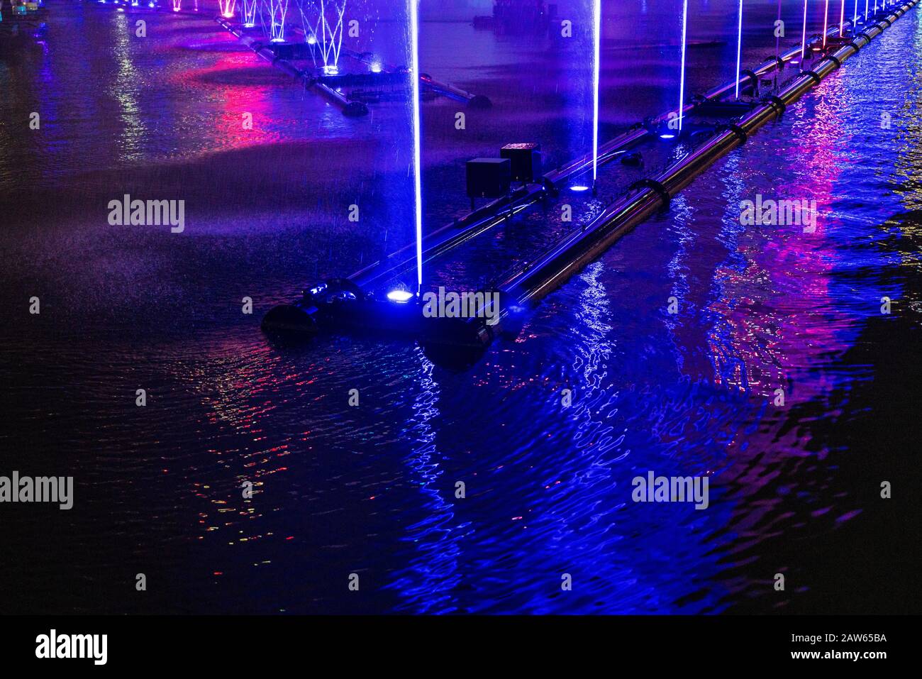 The light and water show at Marina Bay Sands. Spectra - A Light & Water ...