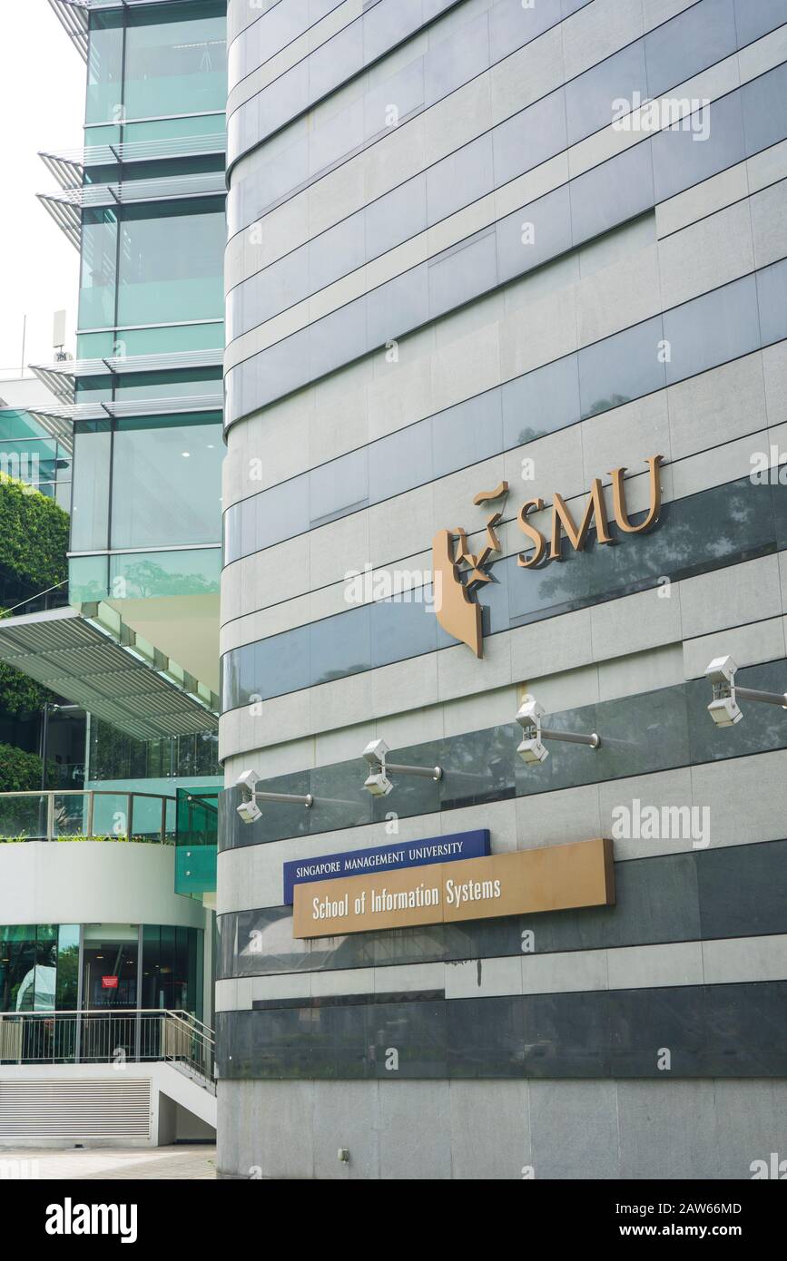 Singapore management university smu hi-res stock photography and images ...