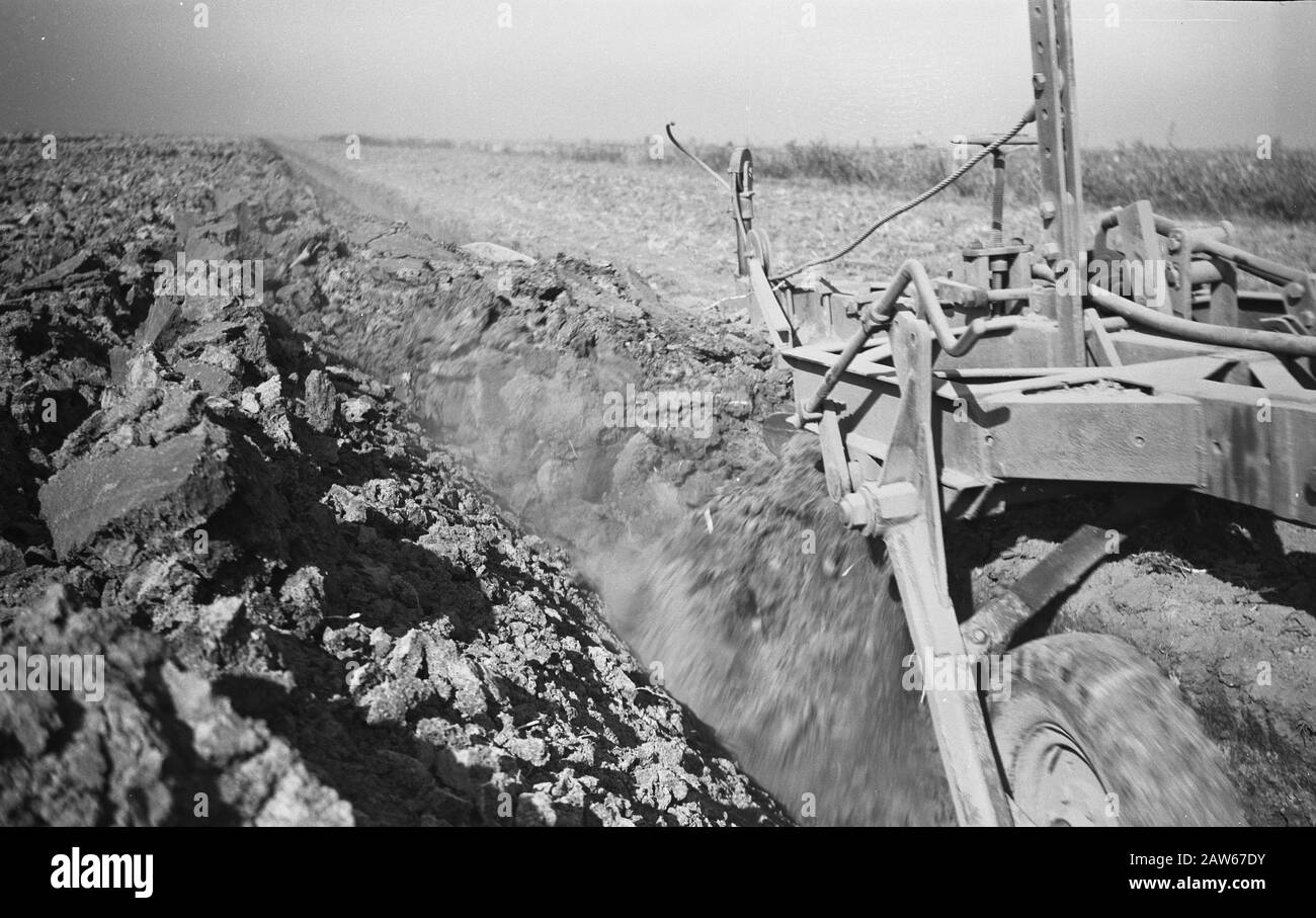 Agricultural machinery Black and White Stock Photos & Images - Alamy
