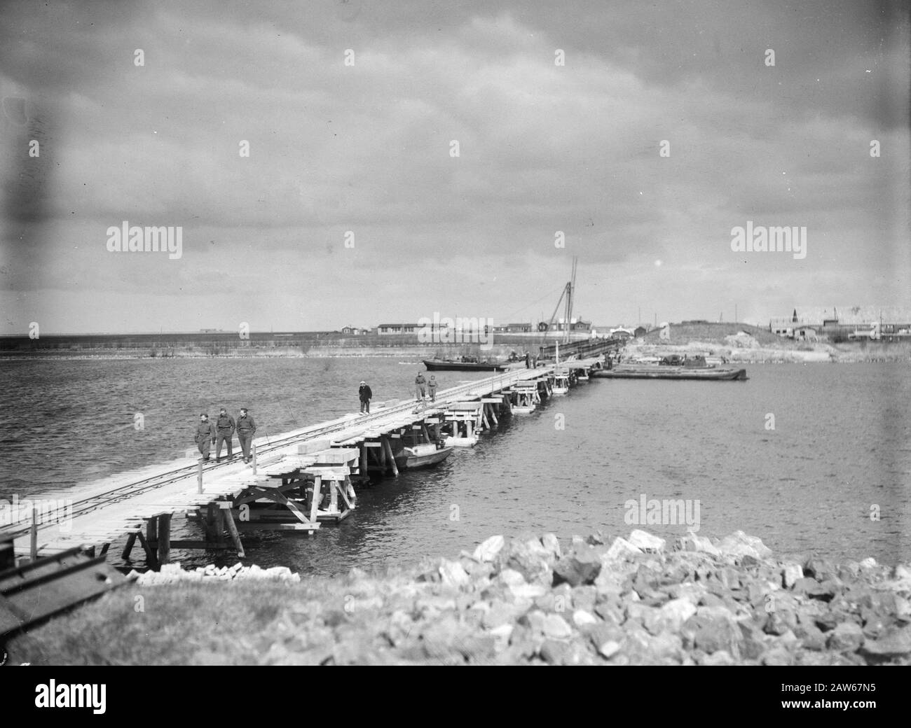Bridge timeline hi-res stock photography and images - Alamy