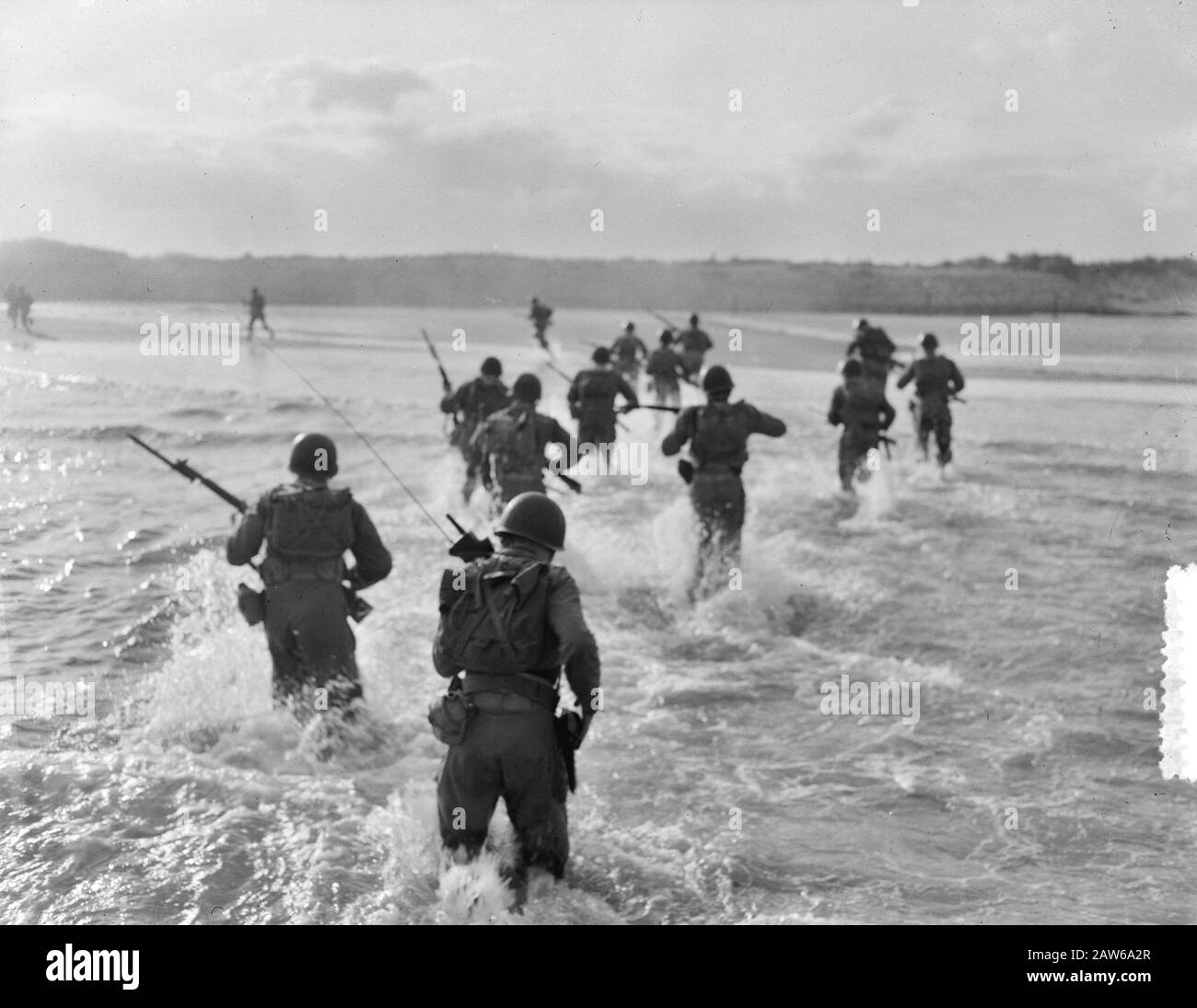Navy exercises hi-res stock photography and images - Alamy
