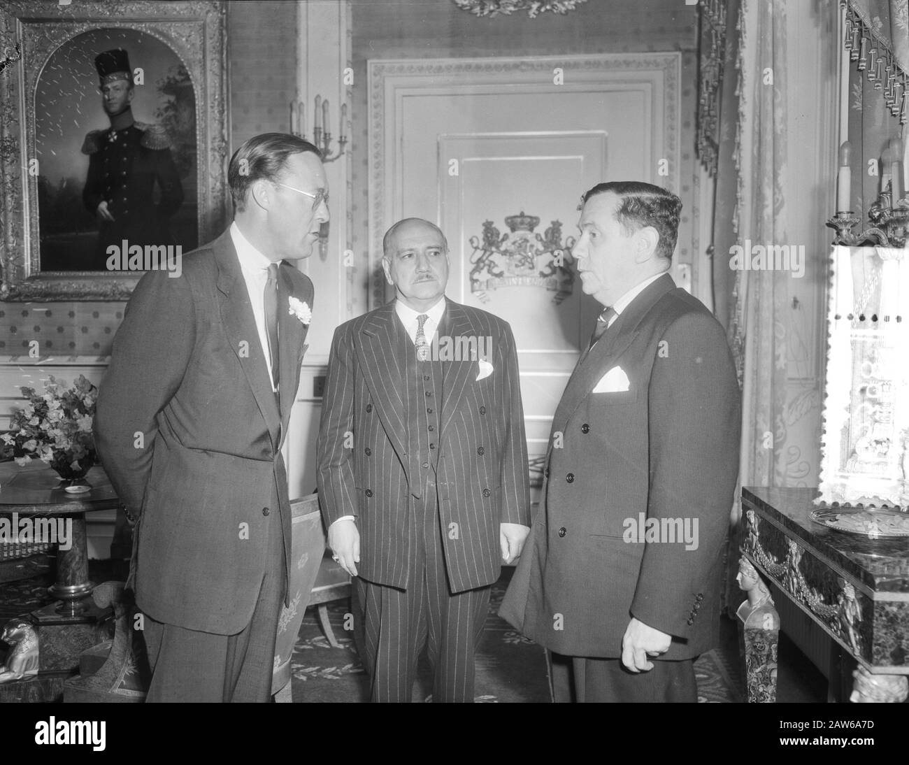 June 23 1954 hi-res stock photography and images - Alamy