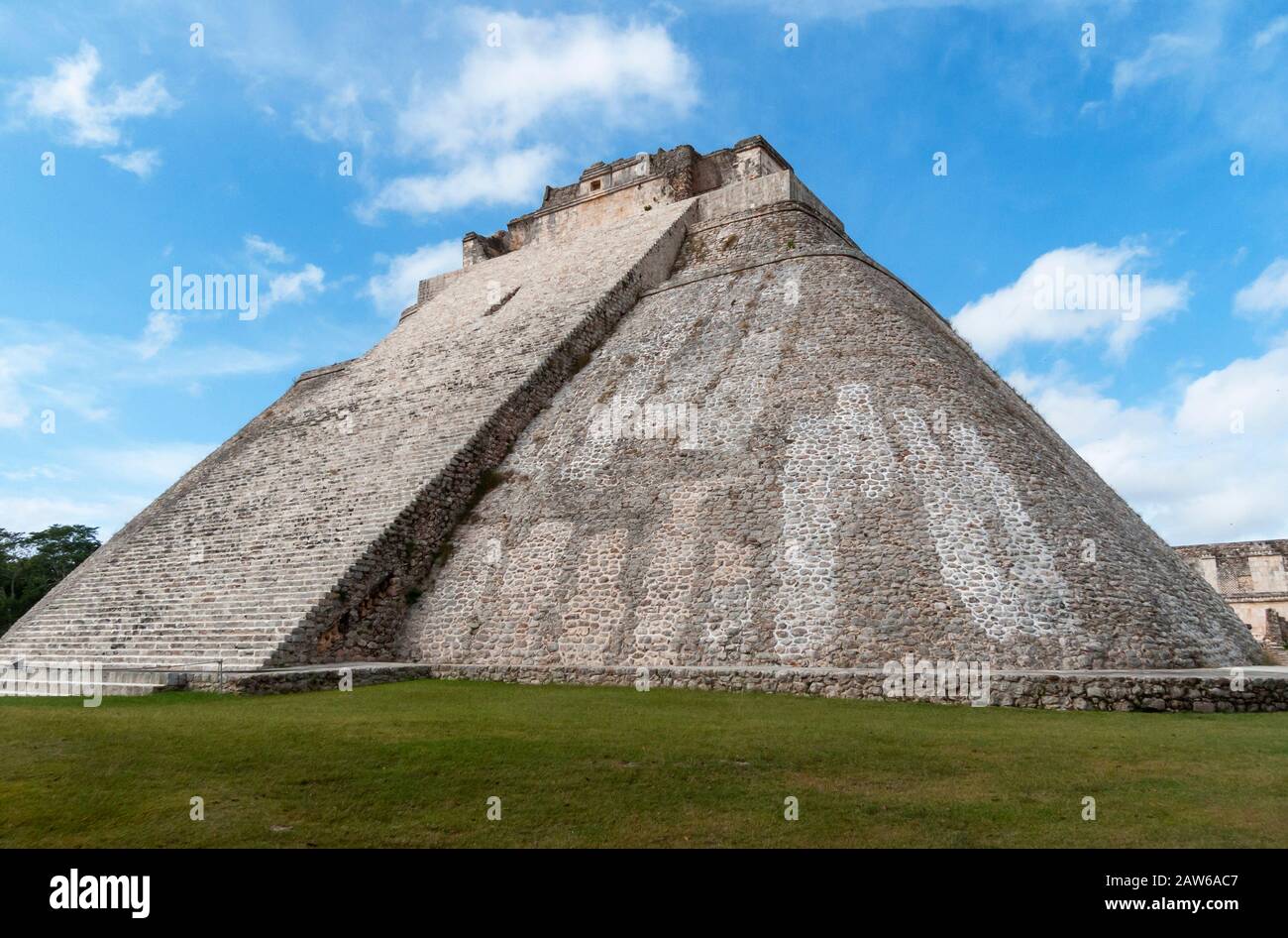 The Pyramid of the Magician in Uxmal, Yucatan, Mexico Stock Photo - Alamy