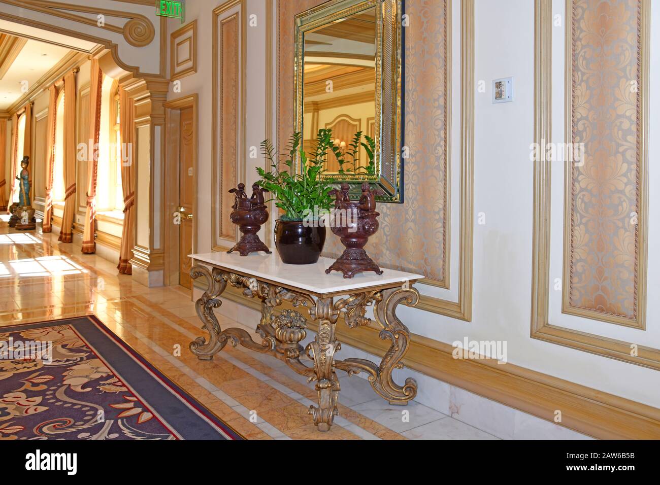 Rococo victorian hi-res stock photography and images - Alamy