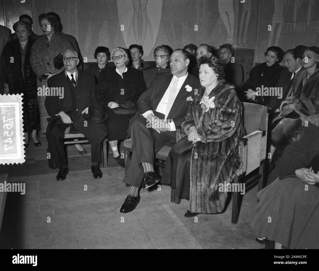 Comedian roland waher marries lily scarengi hi-res stock photography ...