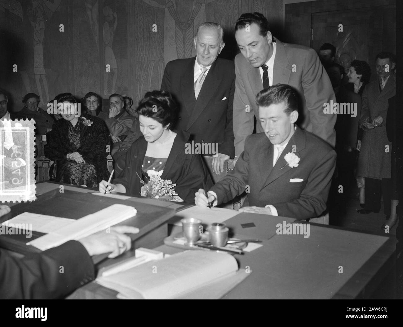 Comedian Roland waher marries Lily Scarengi. Witnesses Cees de Lange ...