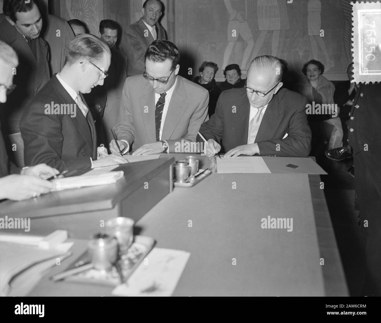 Lily lou hi-res stock photography and images - Alamy