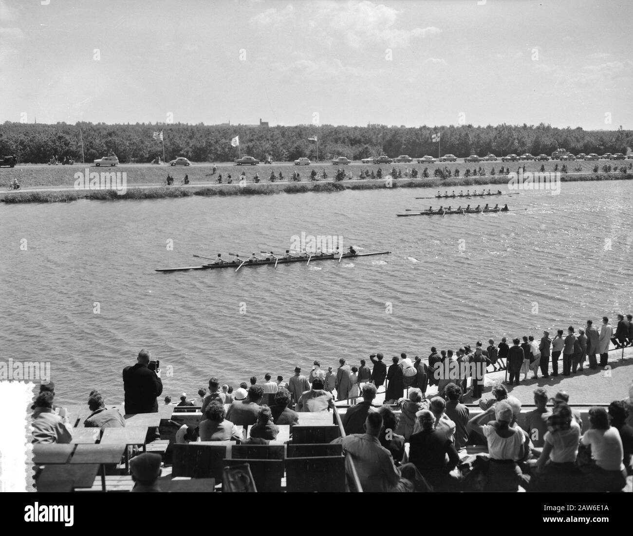 Female athletes finishing line Black and White Stock Photos & Images ...