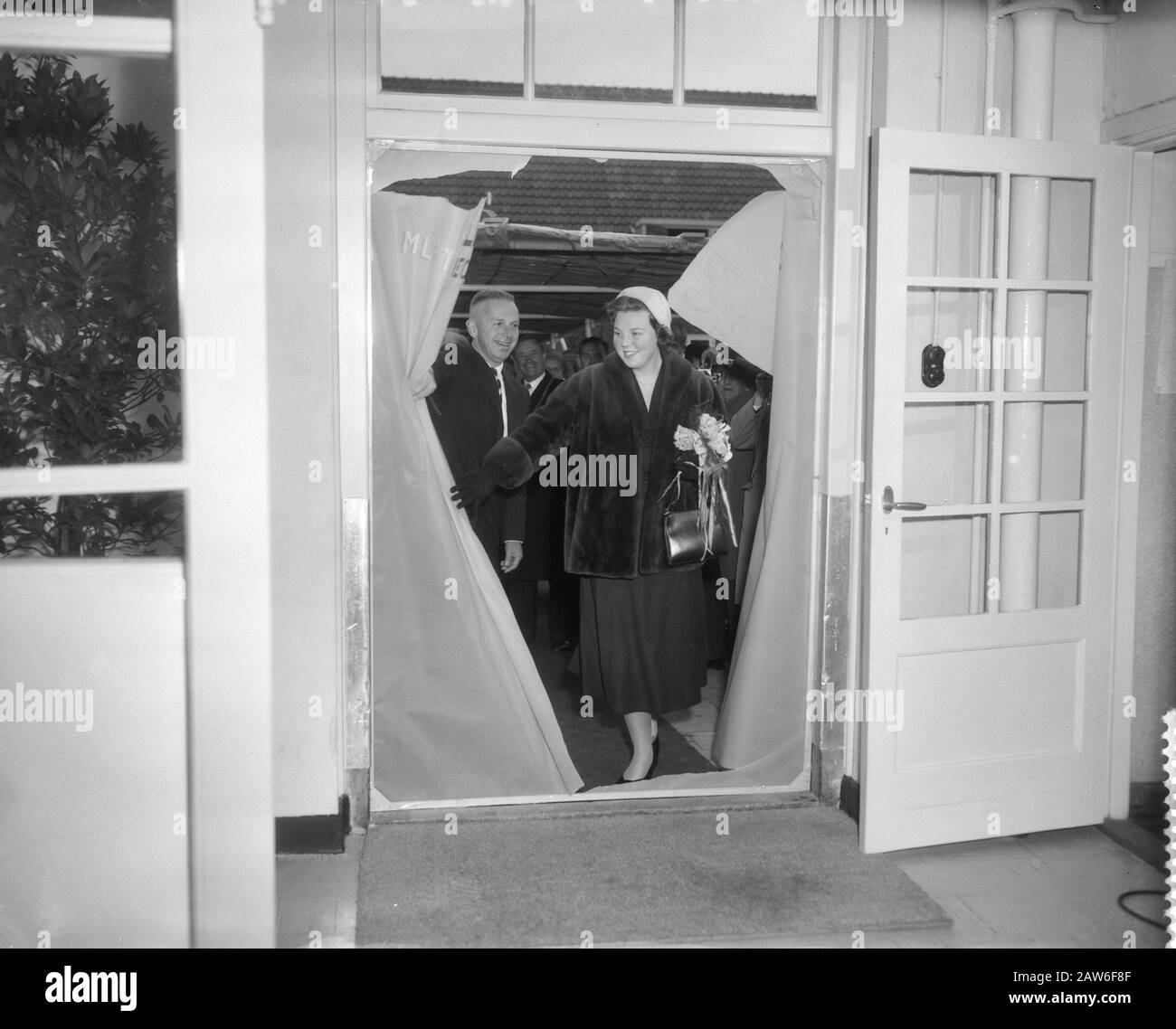 Infrastructure rehabilitation Black and White Stock Photos & Images - Alamy