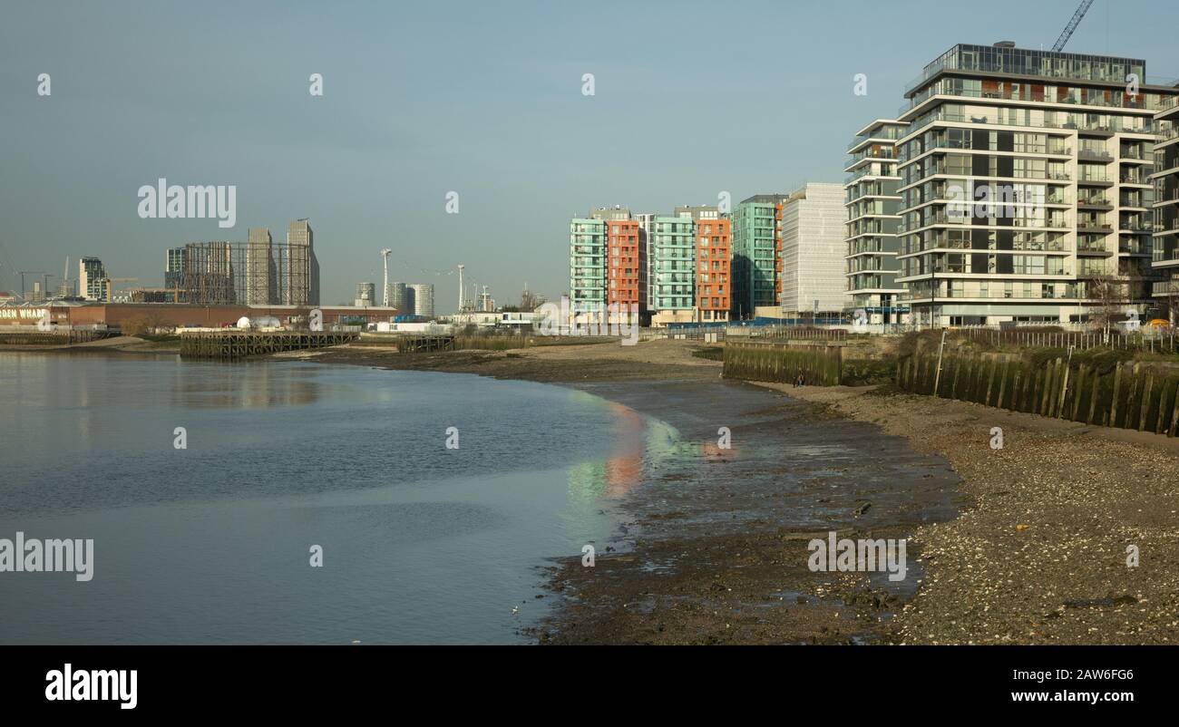 Modern riverside Apartments Greenwich, London Stock Photo - Alamy