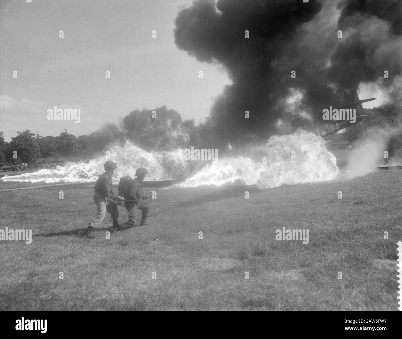 Military demonstrations hi-res stock photography and images - Alamy