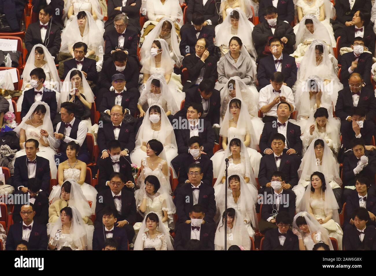 Mass wedding hi-res stock photography and images - Alamy