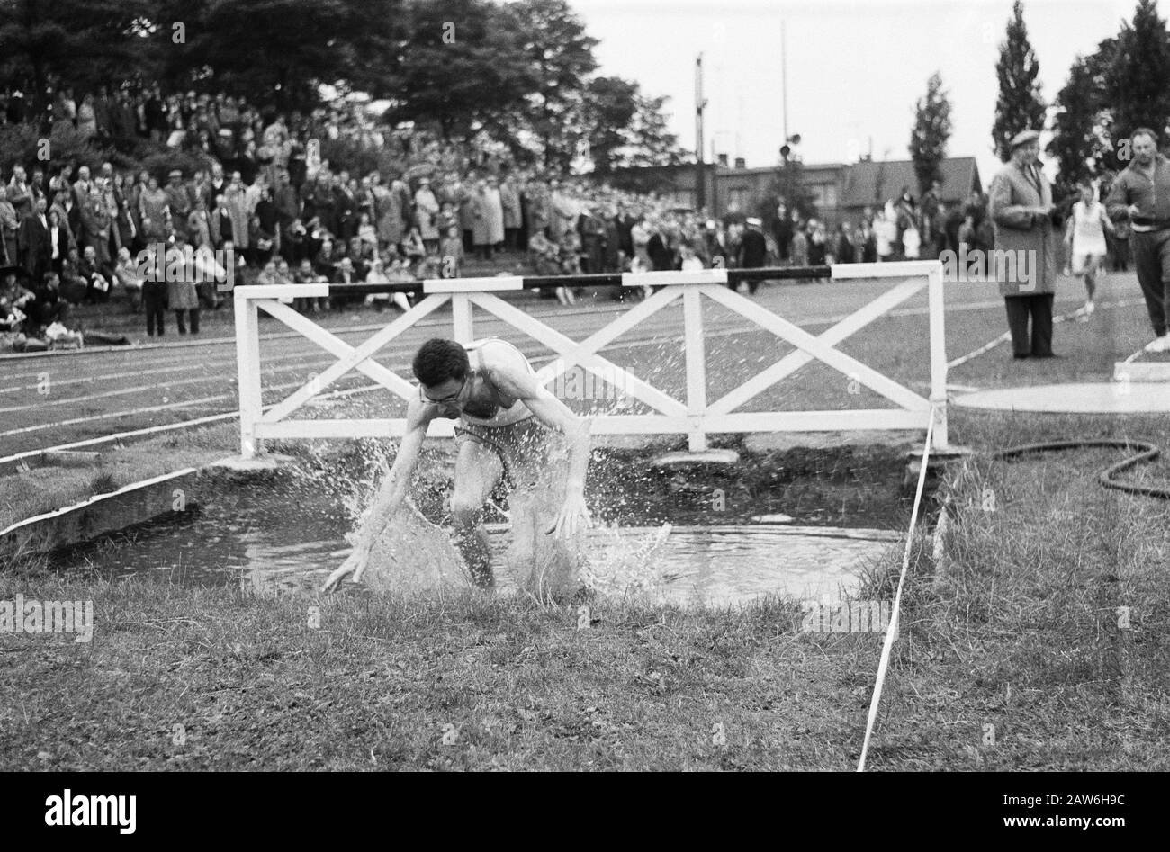 Trade union meeting 1960 Black and White Stock Photos & Images - Alamy