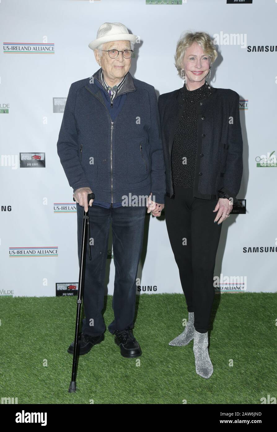 Santa Monica, USA. 06th Feb, 2020. Norman Lear and Lyn Lear walking the ...