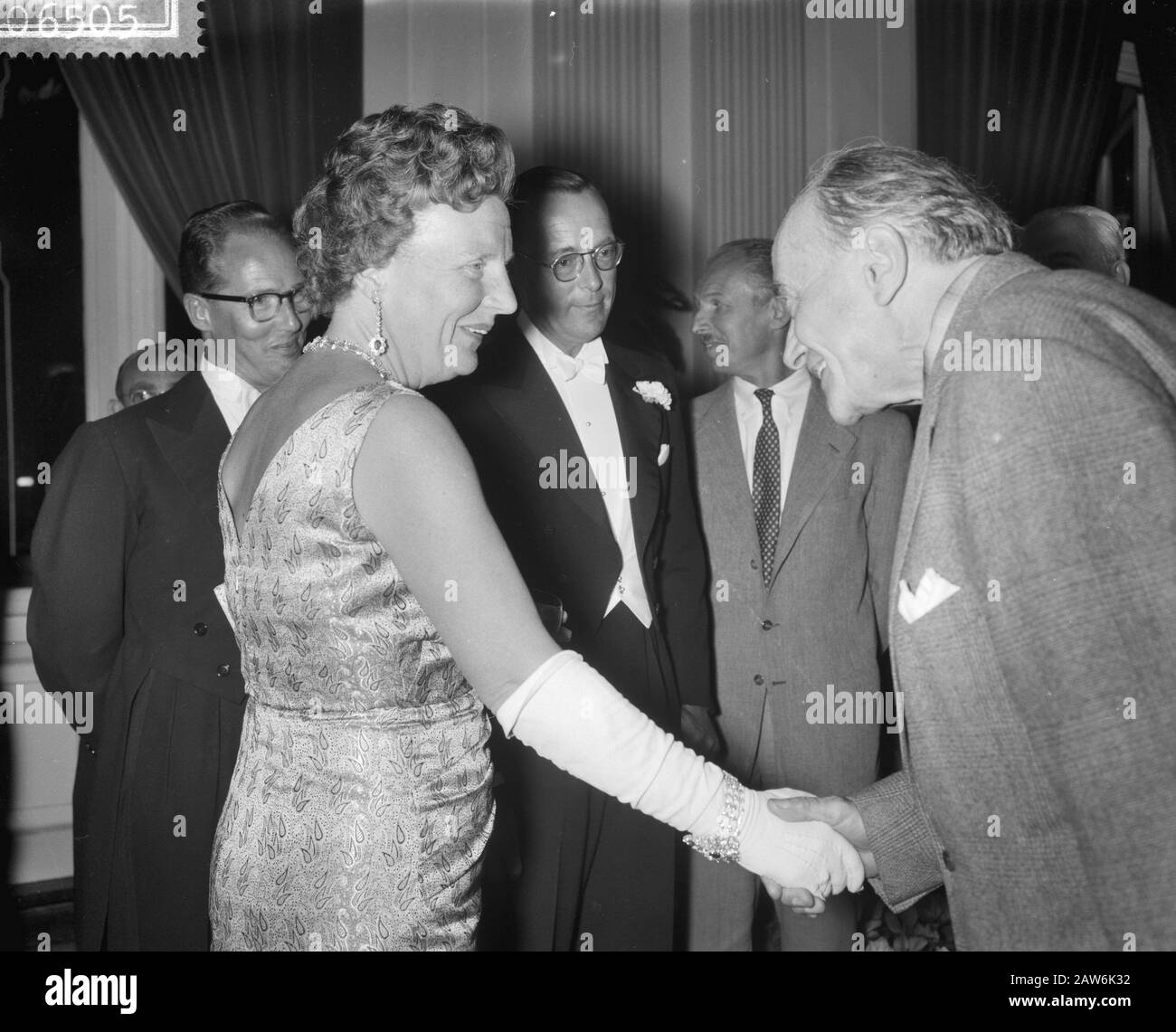 Royal funding Black and White Stock Photos & Images - Alamy