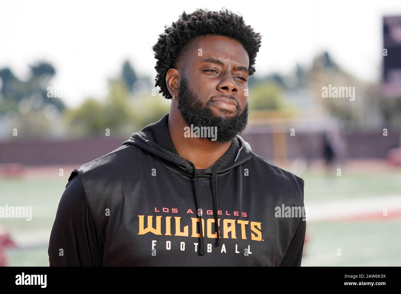 Veterans memorial stadium long beach hi-res stock photography and ...